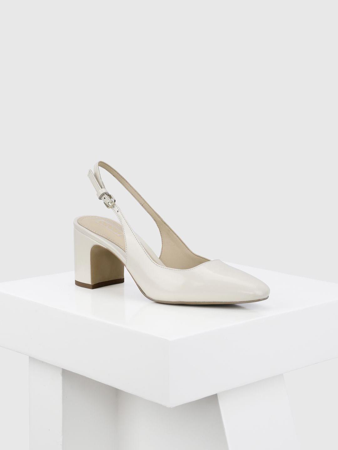 Buy Oroh Camila Women Block Heels - Heels for Women 35092828 | Myntra