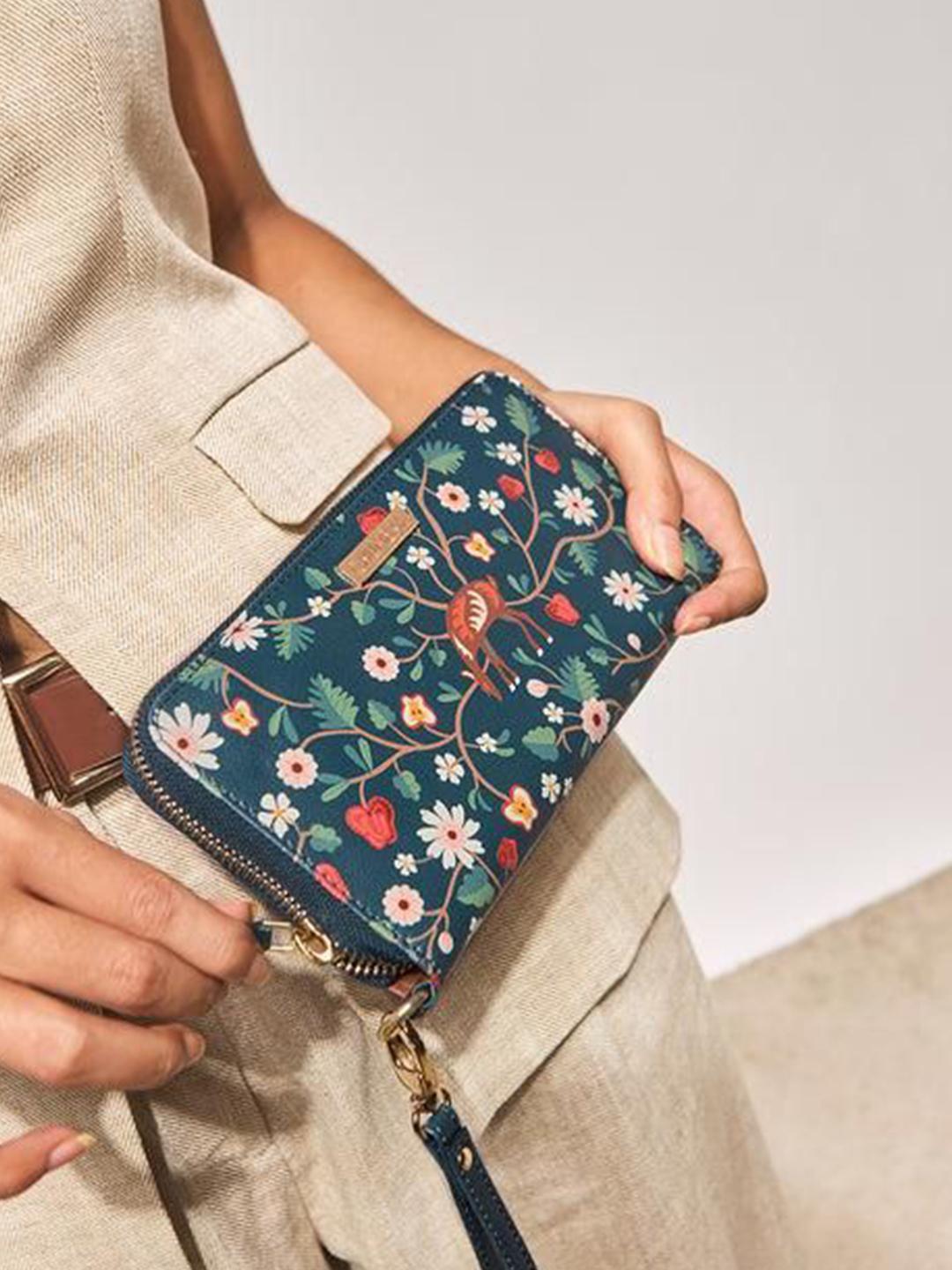 Buy Chumbak The Jaipur Women Floral Printed Zip Around Wallet - Wallets ...