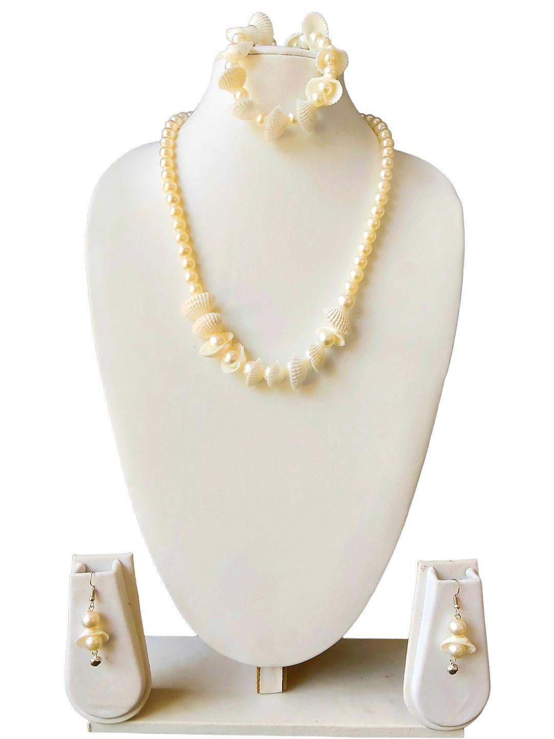 Buy BONGO NARI BOUTIQUE Alloy Jewellery Set - Jewellery Set for Women ...