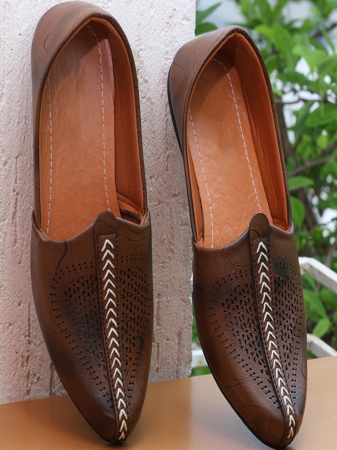 Buy RRJ Men Perforations Mojaris - Casual Shoes for Men 35220226 | Myntra