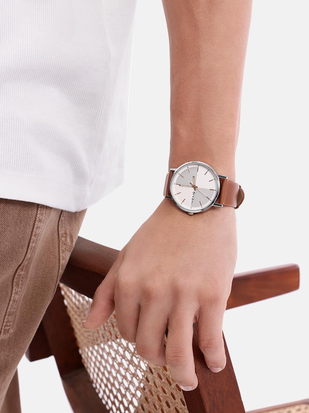 Buy Mast & Harbour Unisex Brass Dial & Leather Straps Analogue Watch ...