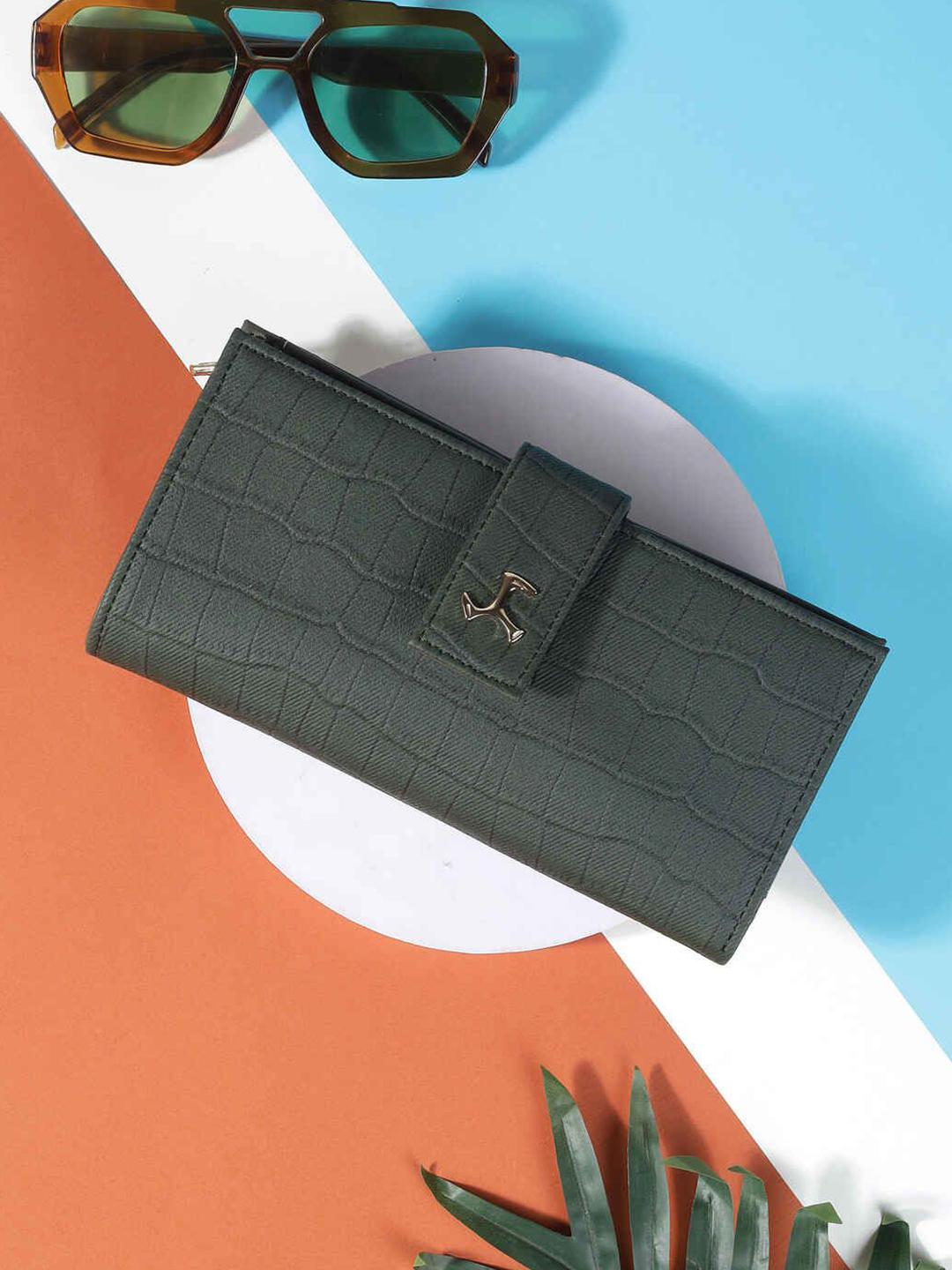 Buy Mochi Women Two Fold Wallet - Wallets for Women 33188306 | Myntra