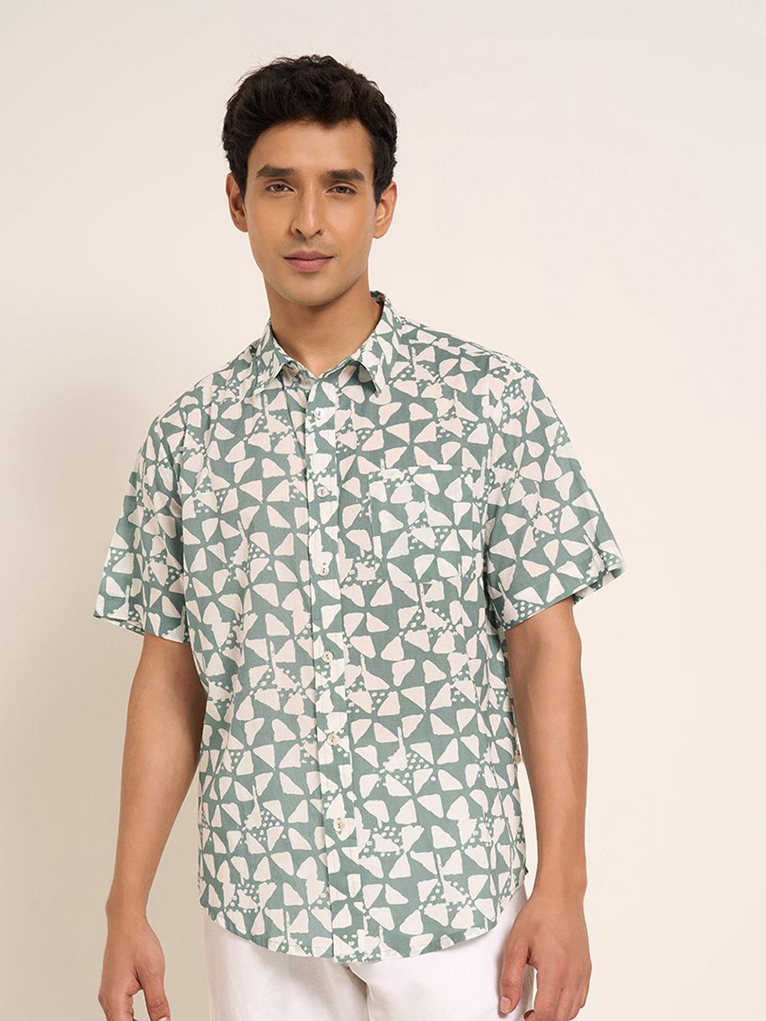Buy Indus Route By Pantaloons Men Floral Opaque Printed Casual Shirt ...