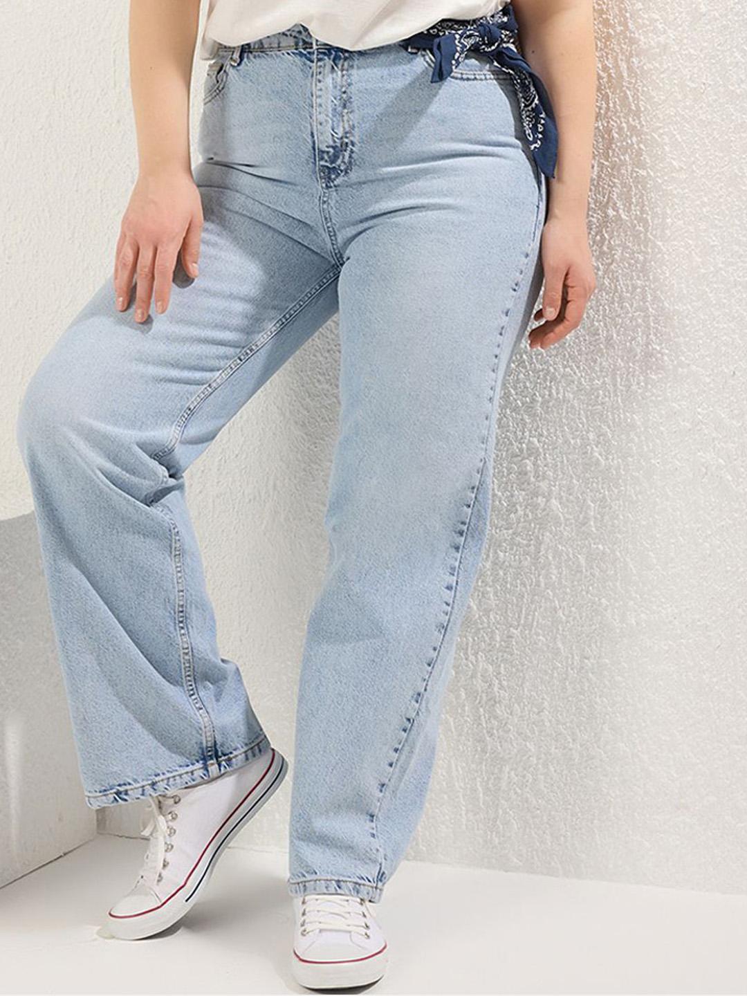 Buy Trendyol Women Highly Distressed Heavy Fade Jeans - Jeans for Women ...