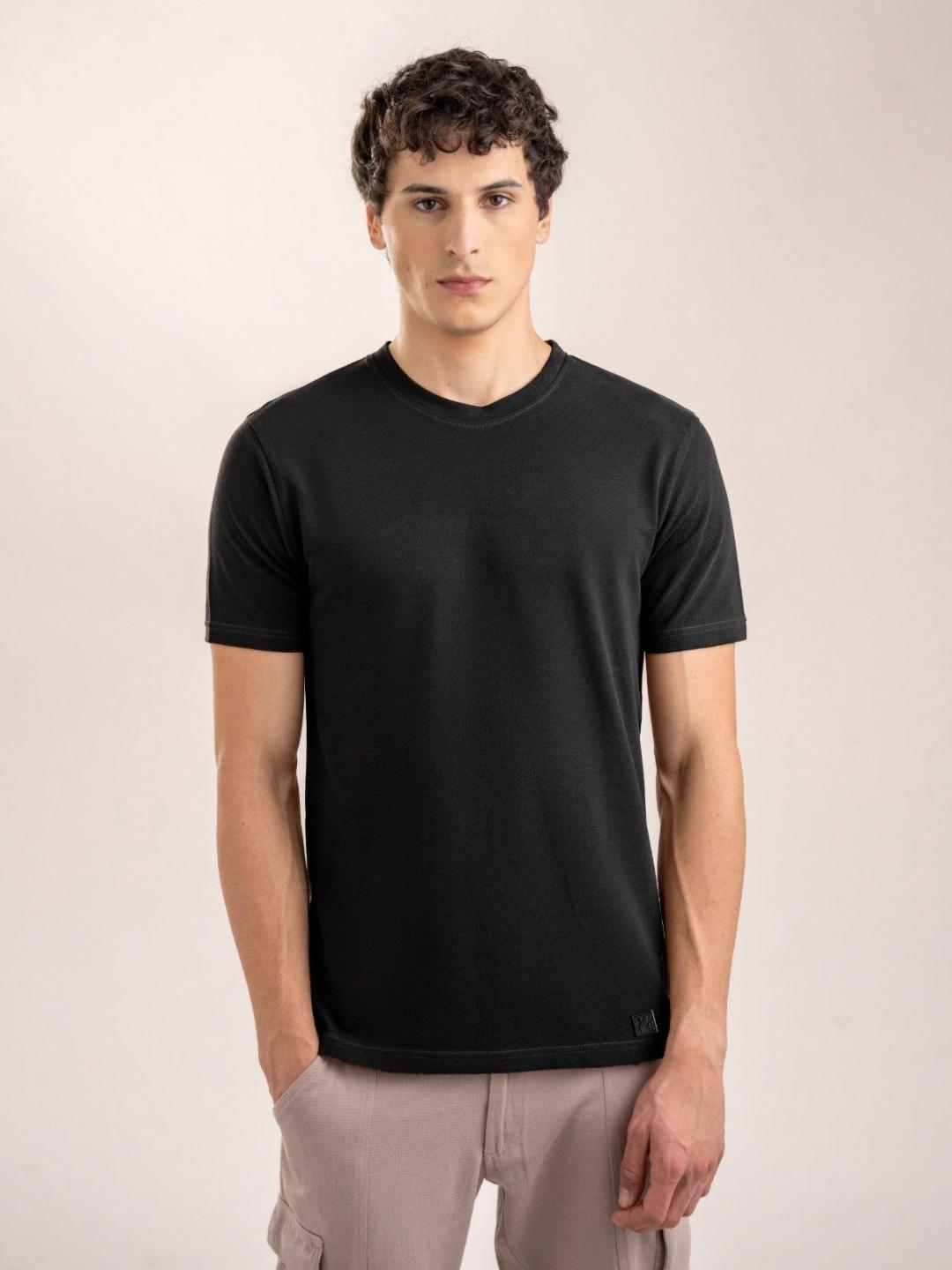 Buy Overlays Men Solid Round Neck Cotton T Shirt - Tshirts for Men ...