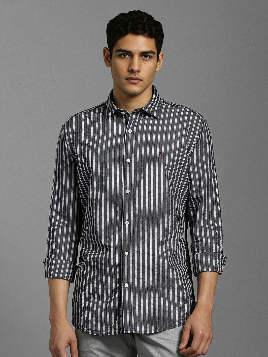 Buy Louis Philippe Jeans Men Vertical Stripes Slim Fit Striped Casual ...