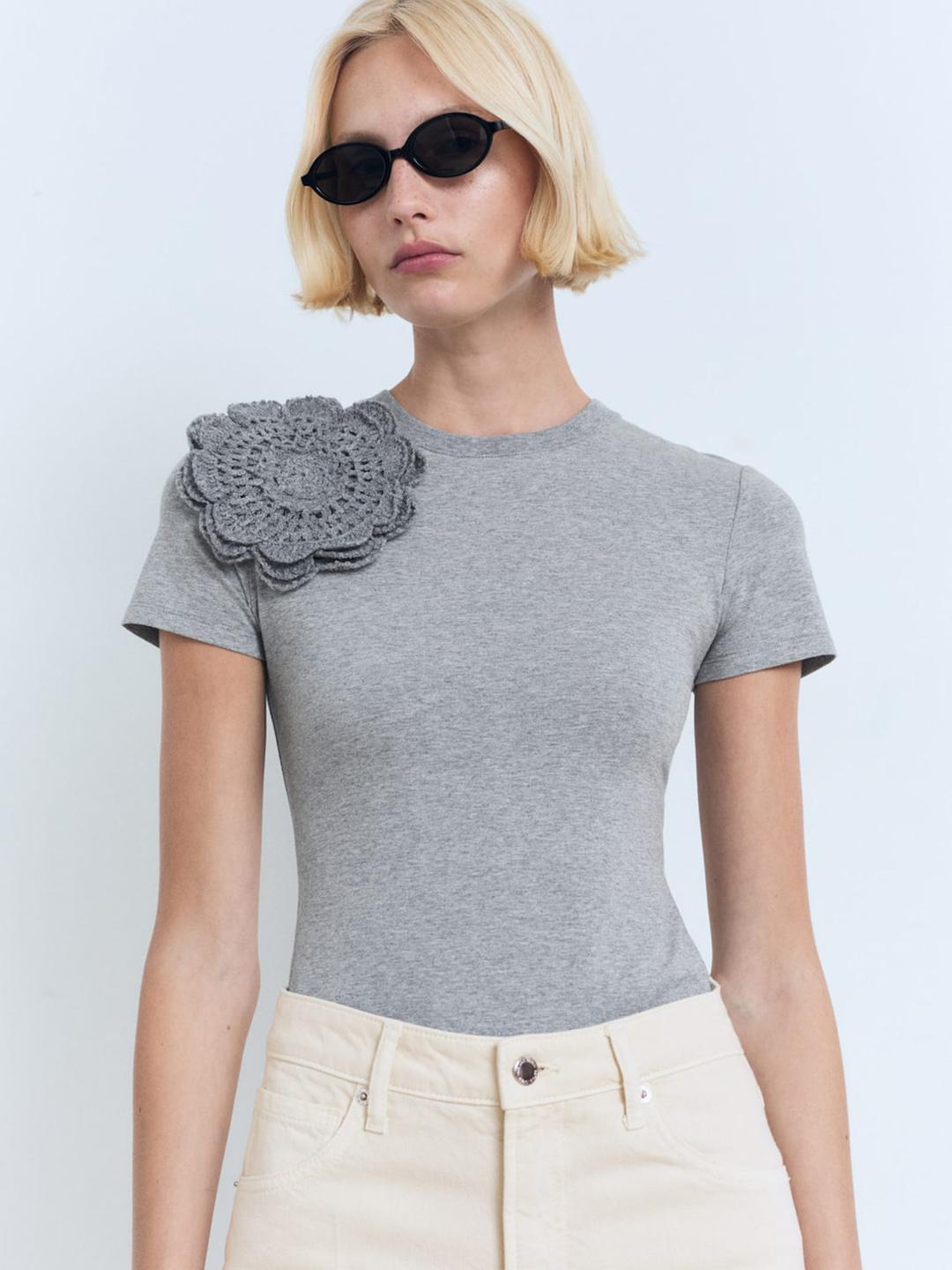 Buy MANGO Women Floral Applique T Shirt - Tshirts for Women 34082903 ...