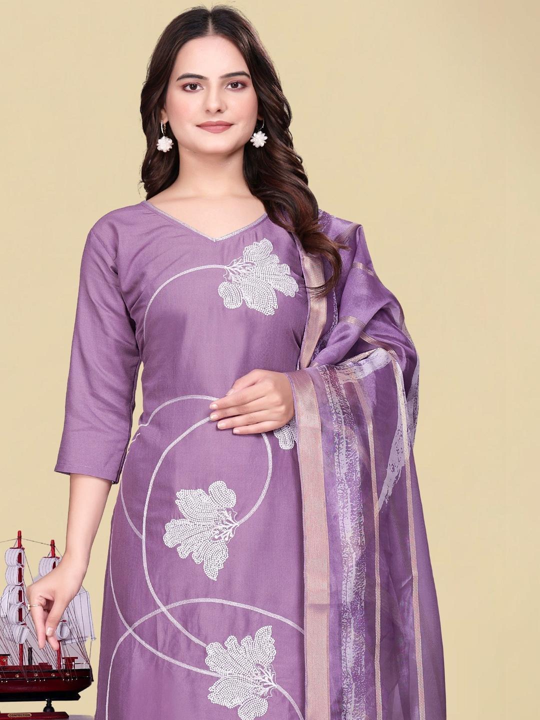 Buy Lyzoo Floral Embroidered Regular Thread Work Pure Silk Kurta With ...