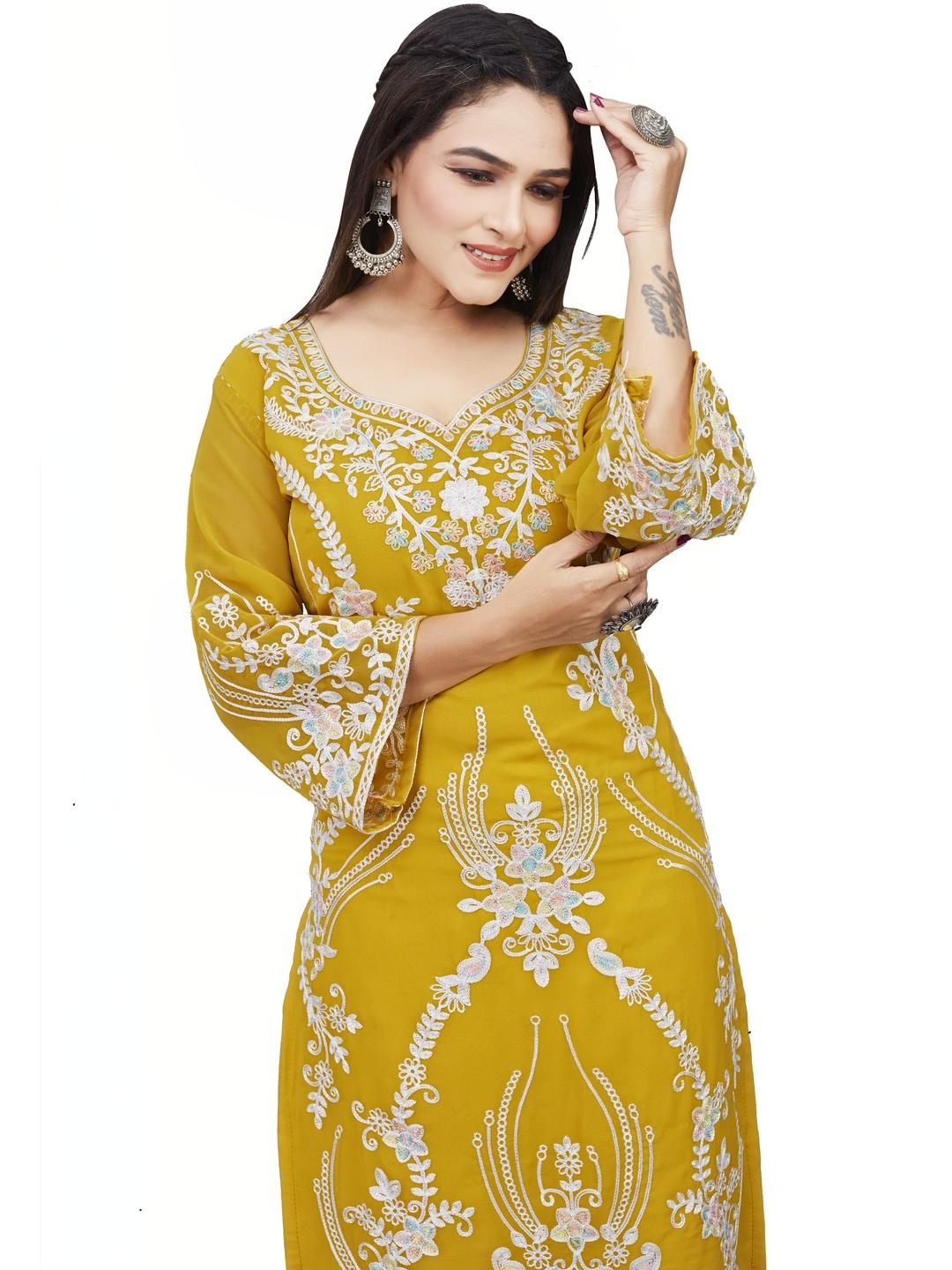 Buy Snizvi Women Ethnic Motifs Embroidered Regular Thread Work Kurta ...