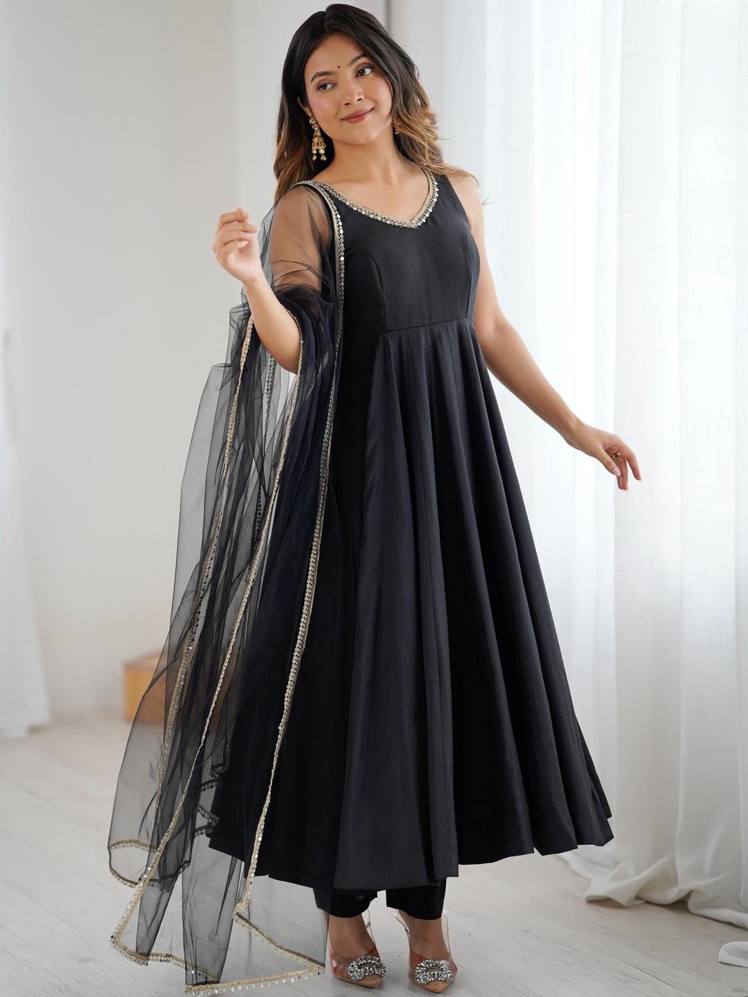 Buy INDULI Women Panelled Thread Work Kurta With Trousers & With ...
