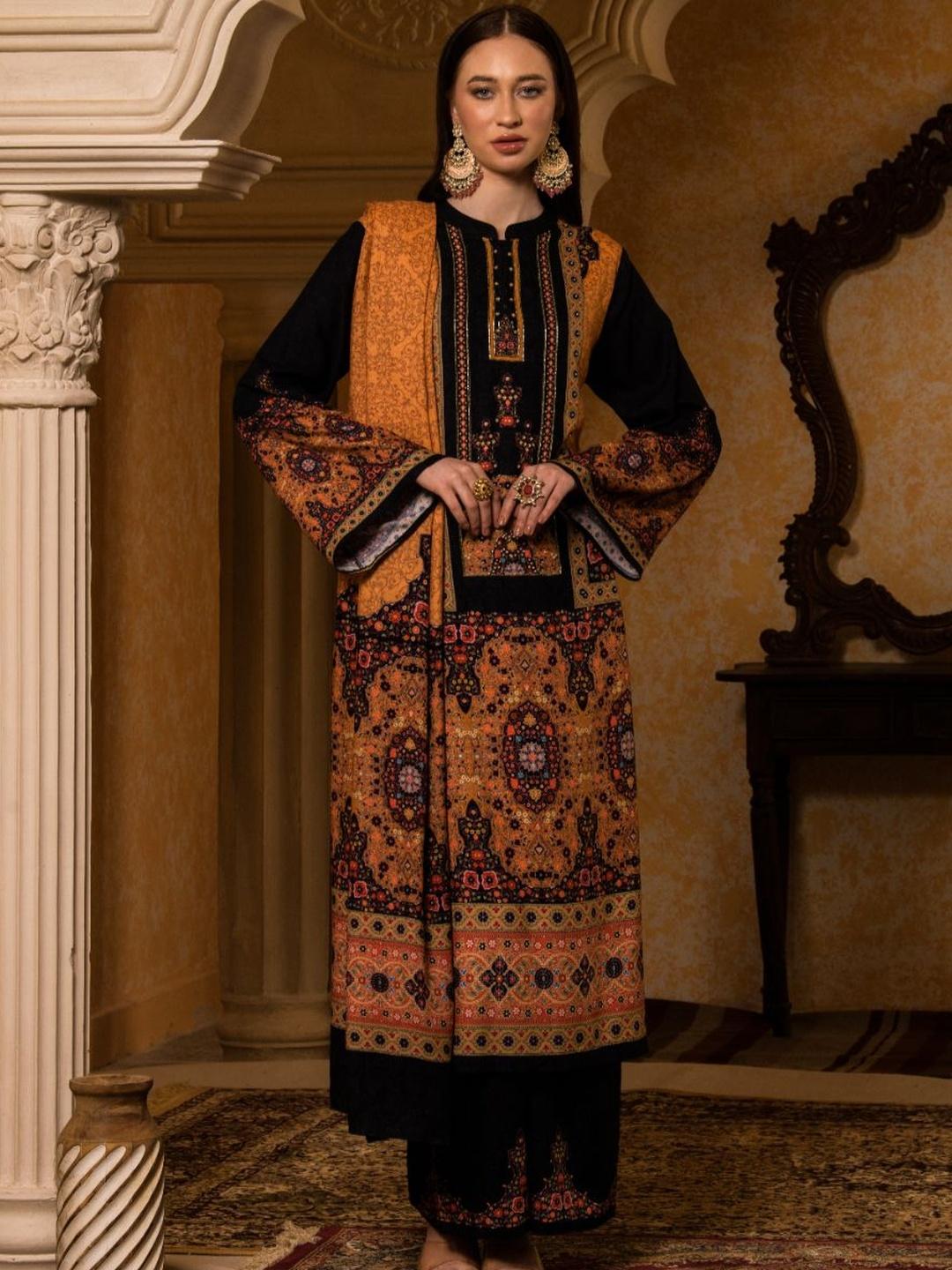 Buy THE BARI Women Ethnic Motifs Printed Regular Thread Work Kurta Set ...