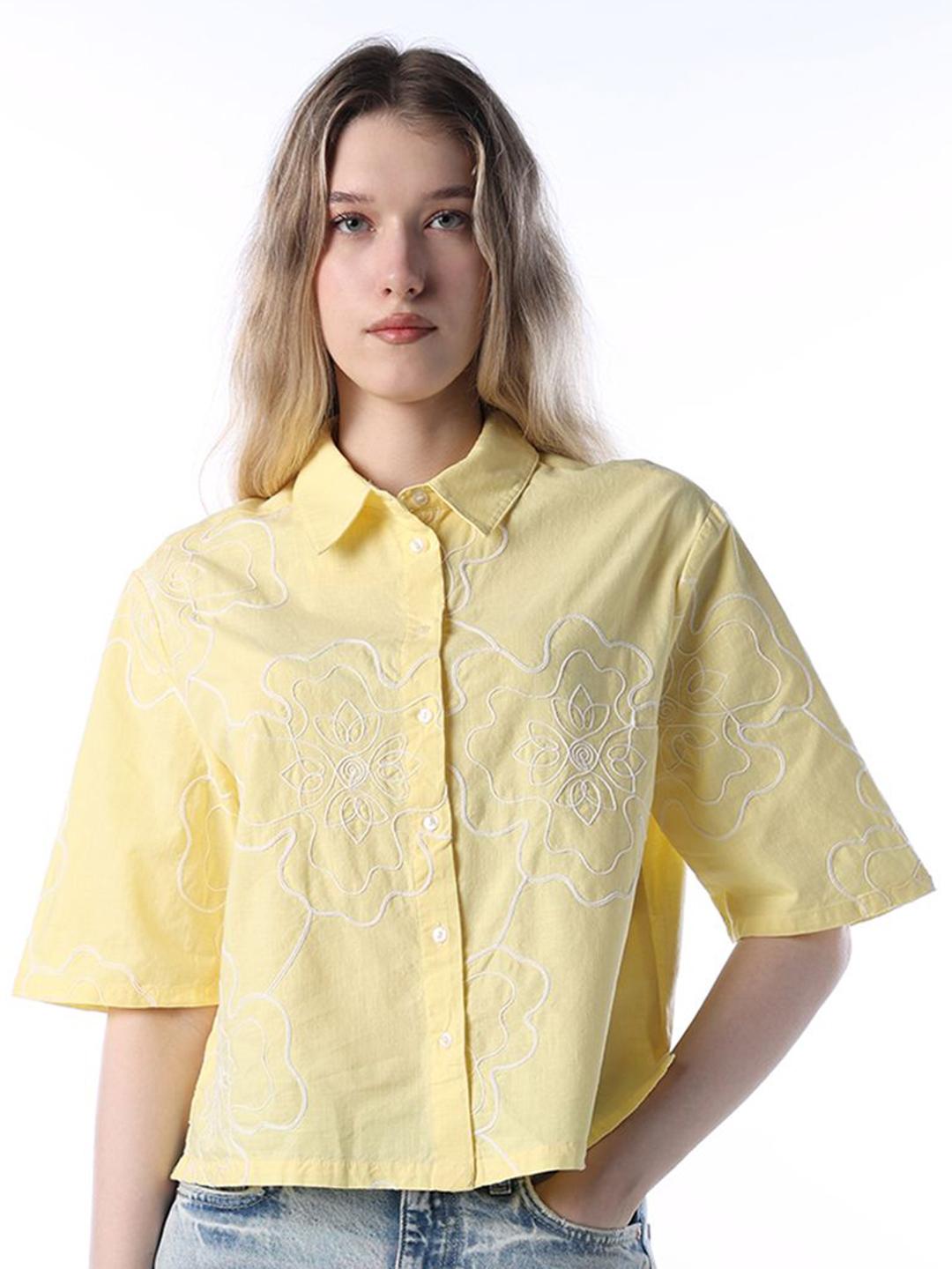 Buy ONLY Women Boxy Floral Printed Casual Shirt - Shirts for Women ...