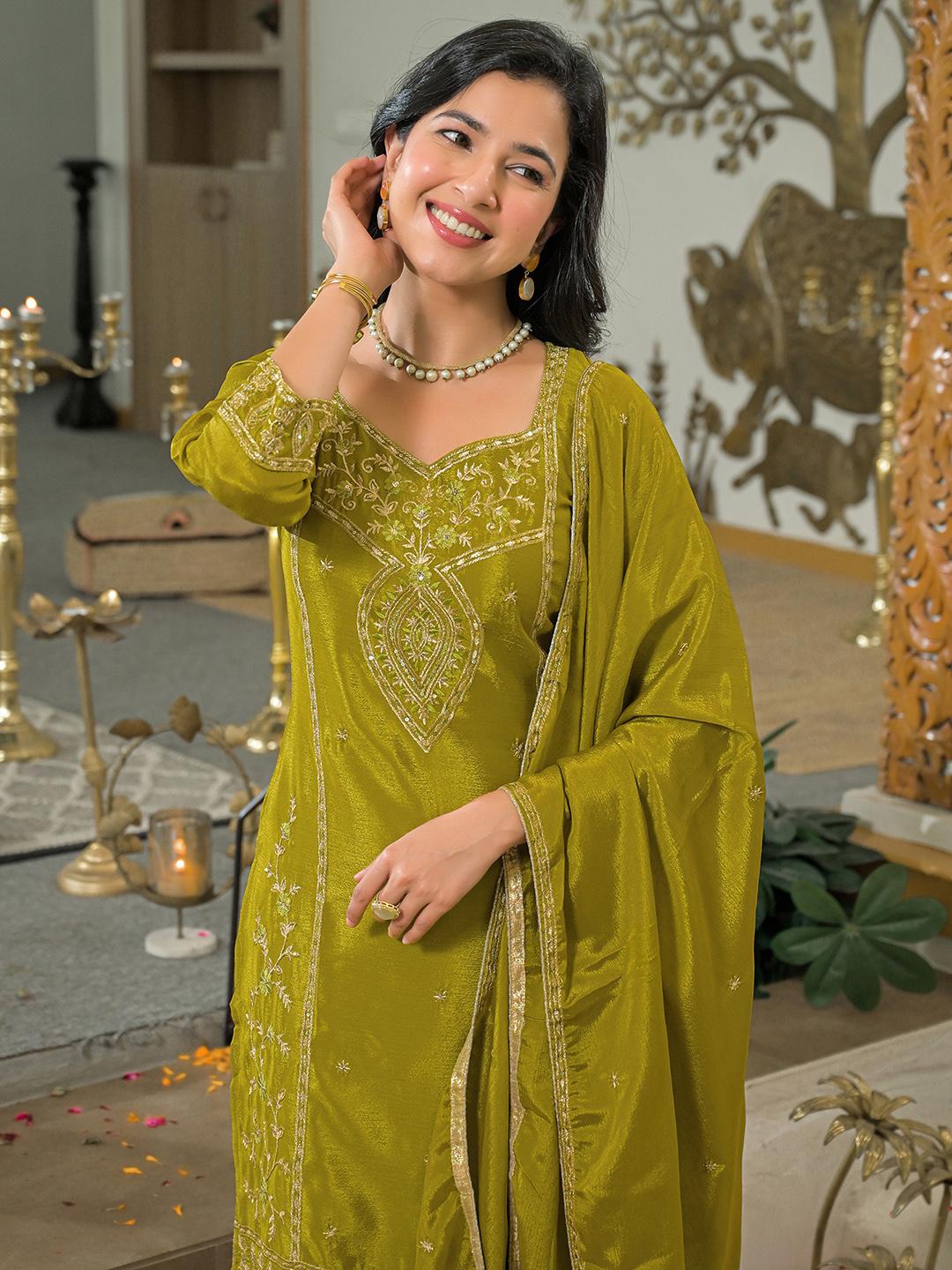 Buy Anouk Rustic Floral Embroidered Sweetheart Neck Thread Work Kurta ...