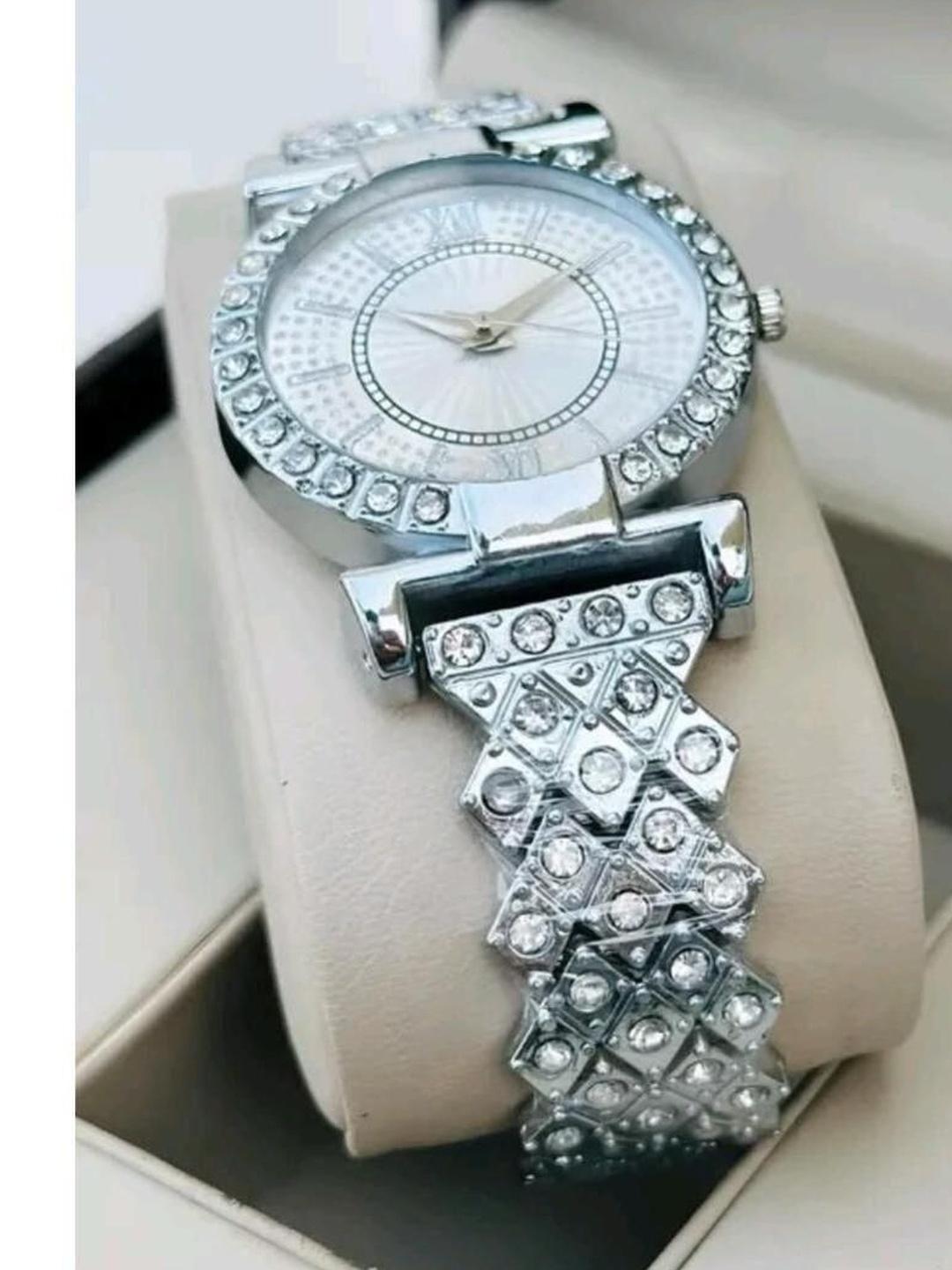 Buy Miss Perfect Unisex Dial & Bracelet Style Straps Analogue Watch ...