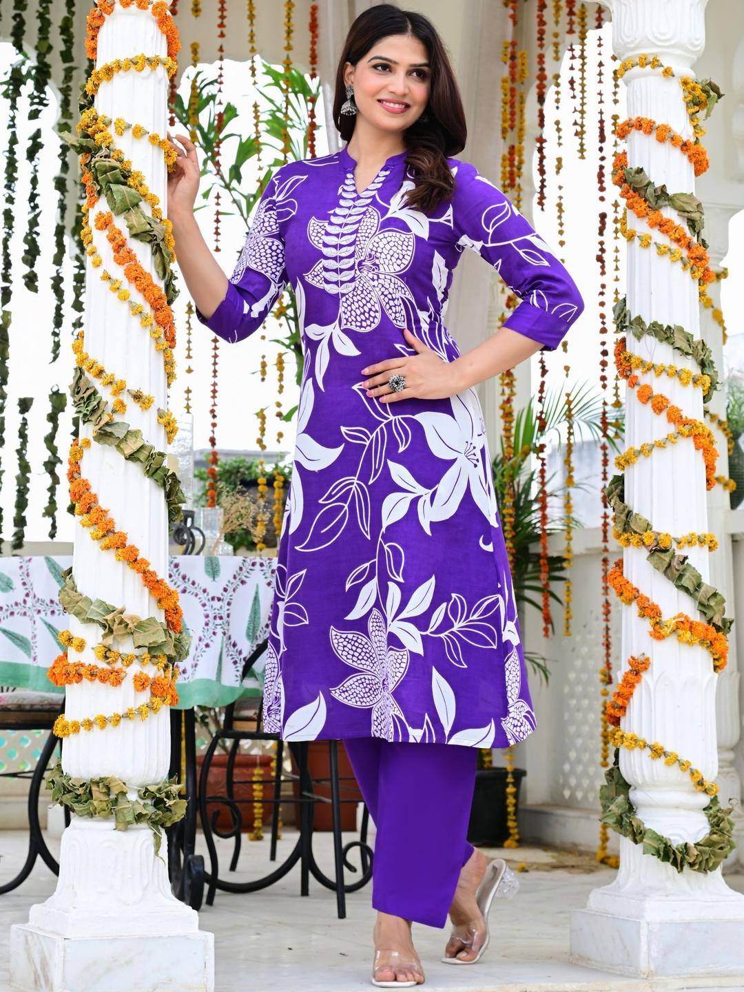 Buy MISAYL Women Floral Printed Regular Thread Work Kurta With Trousers ...