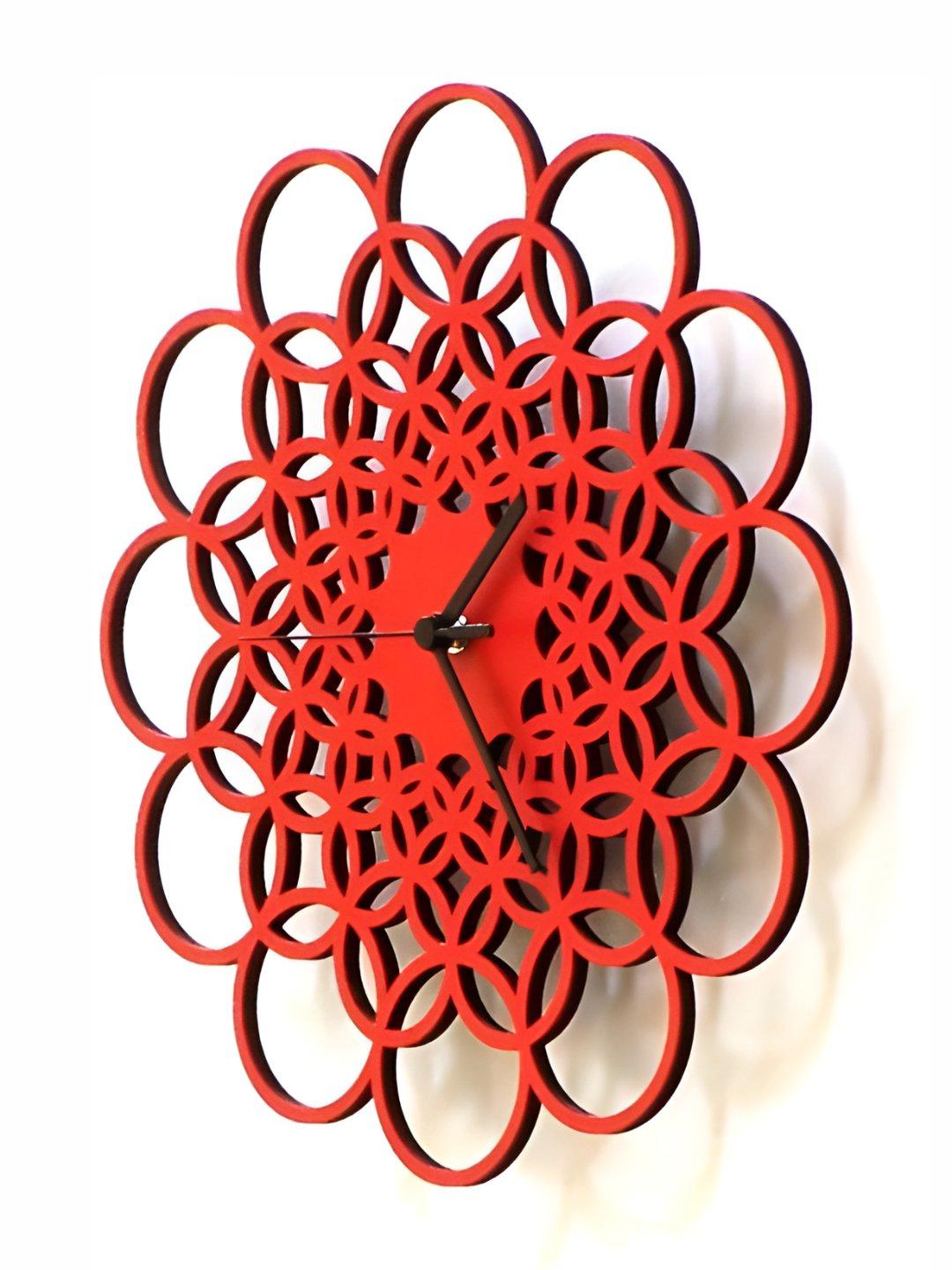 Buy QEZNEF Red Textured Floral Shaped Analogue Traditional Wall Clock ...