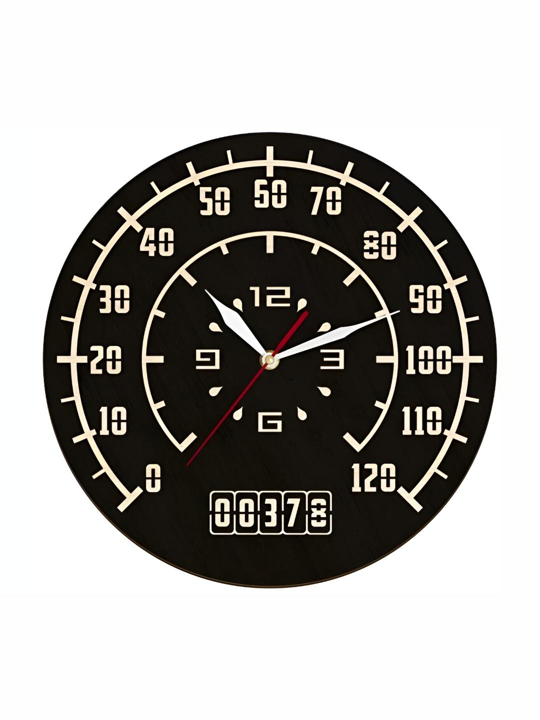 Buy QEZNEF Beige & Black Round Traditional Analogue Wall Clock - Clocks ...