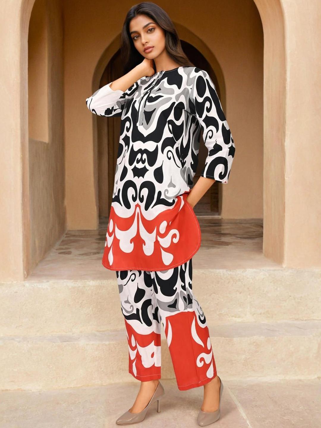 Buy Dora Dori Printed Pure Cotton Round Neck Tunic With Trouser - Co ...