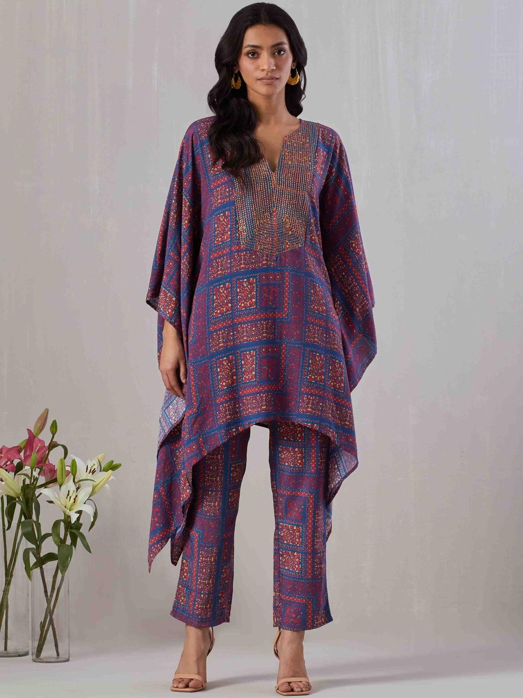 Buy GRASS & SUNSHINE Printed V Neck Tunic With Trousers Co Ords - Co ...