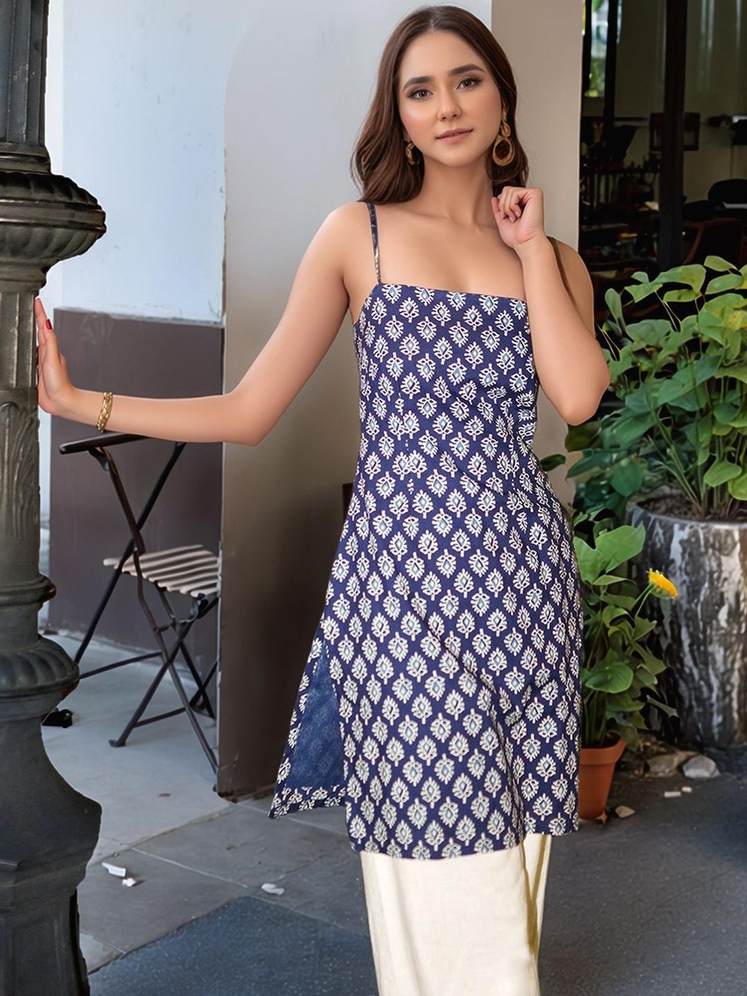 Buy GoSriKi Women Ethnic Motifs Printed Straight Short Shoulder Straps ...