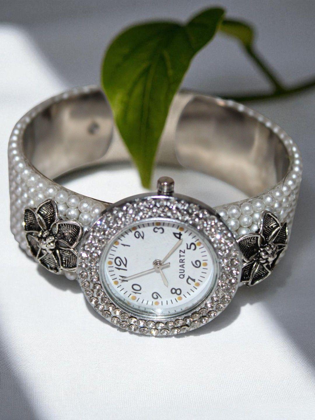 Buy Jolly Faces Women Stone Oxidised Pearl Dial & Bracelet Style Straps ...