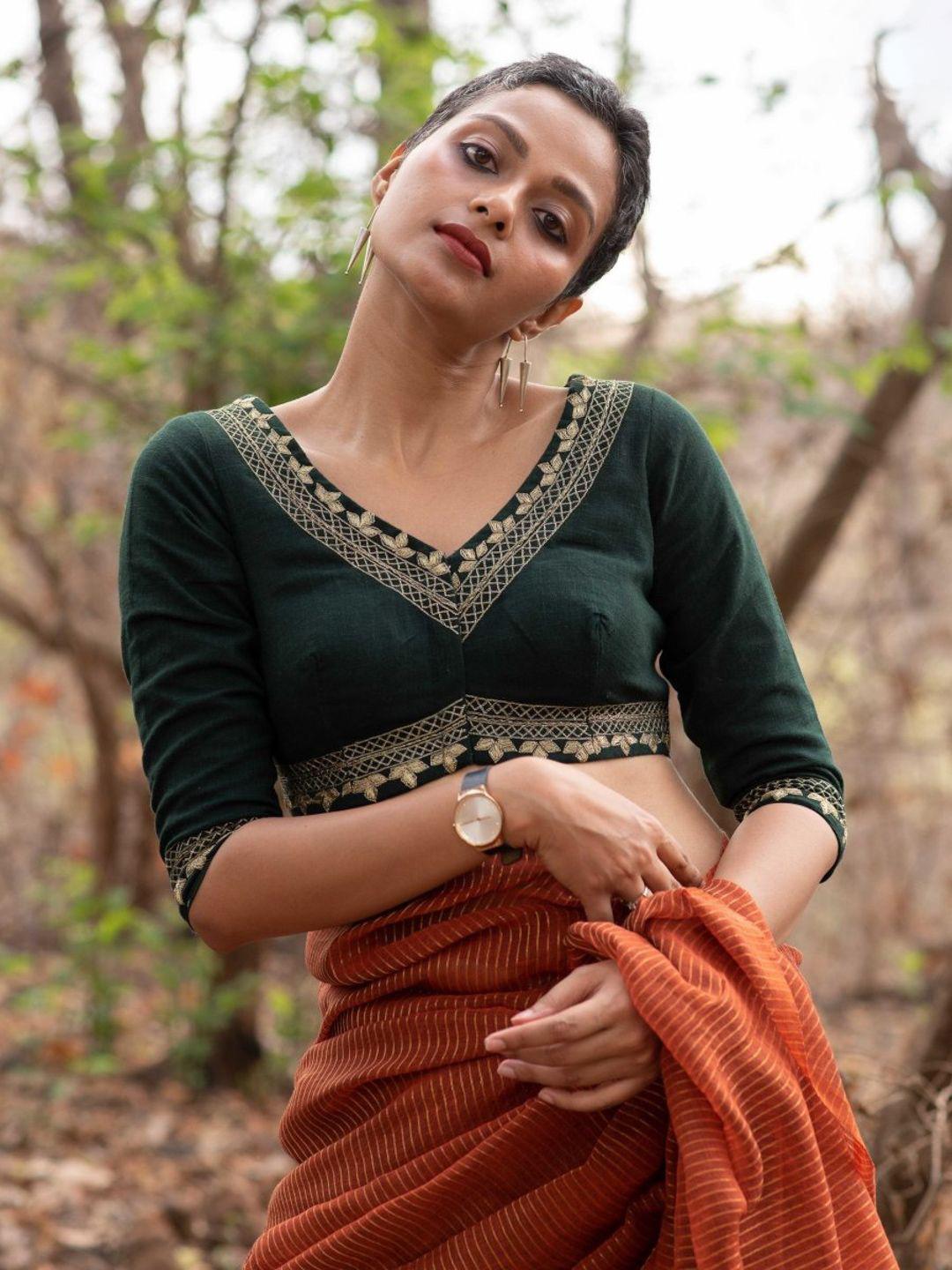 Buy Suta Embroidered V Neck Short Sleeve Saree Blouse - Saree Blouse ...