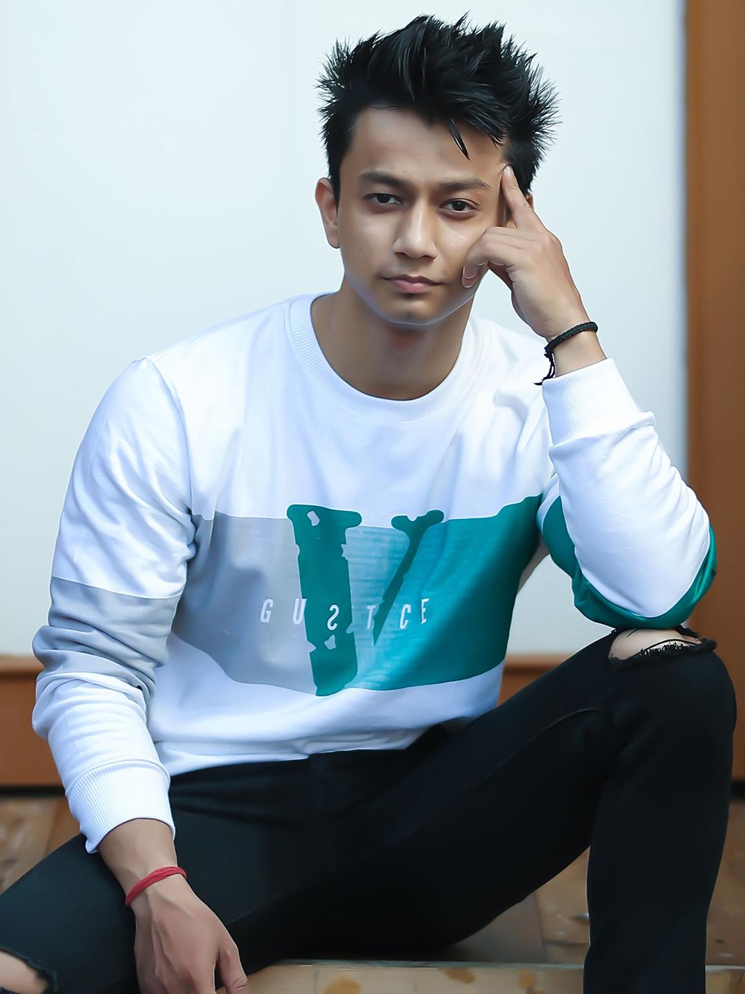 Buy JUARI BE A GENTLEMAN Men Typography Printed Round Neck Cotton T ...