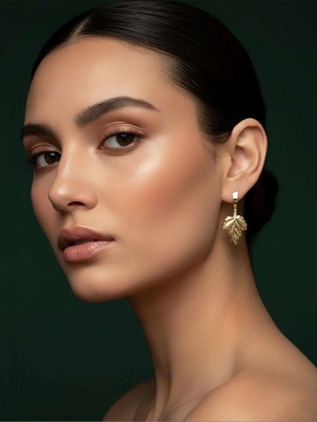 Buy DURATI Leaf Shaped Drop Earrings - Earrings for Women 39771623 | Myntra