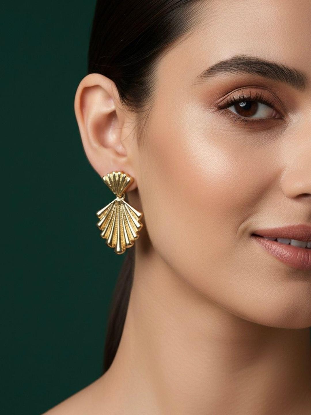 Buy DURATI Geometric Drop Earrings - Earrings for Women 40161474 | Myntra