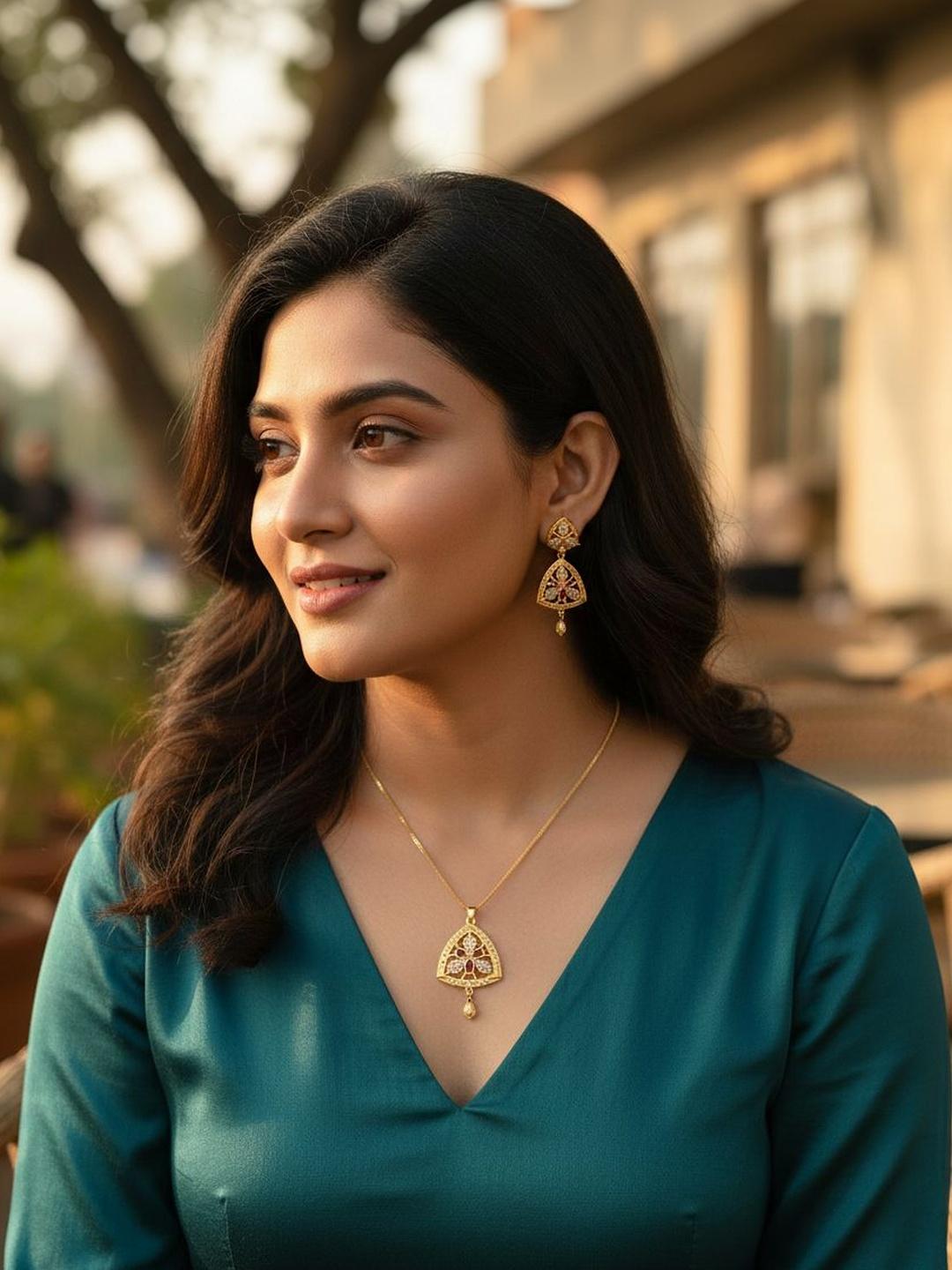 Buy Jewar Mandi Gold Plated Antique American Diamond Necklace And ...