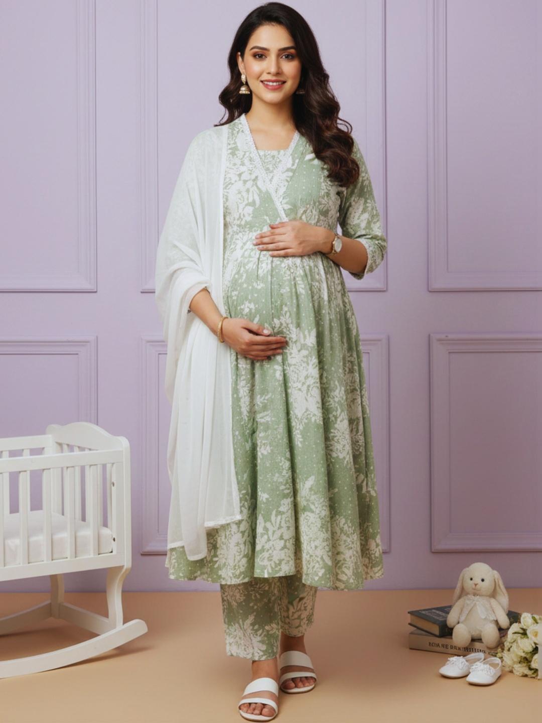 Buy DUMMY SHAPE Women Floral Printed Empire Kurta With Trousers ...