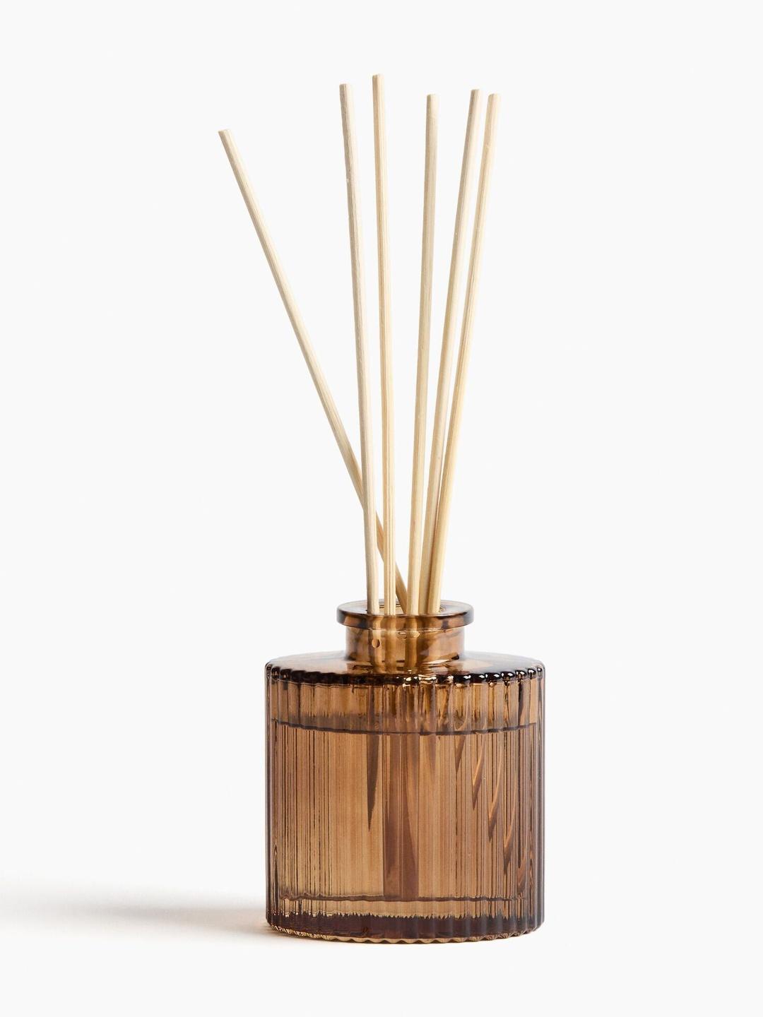 Buy H&M Reed Diffuser - Aroma Oil Diffusers for Unisex 39331743 | Myntra