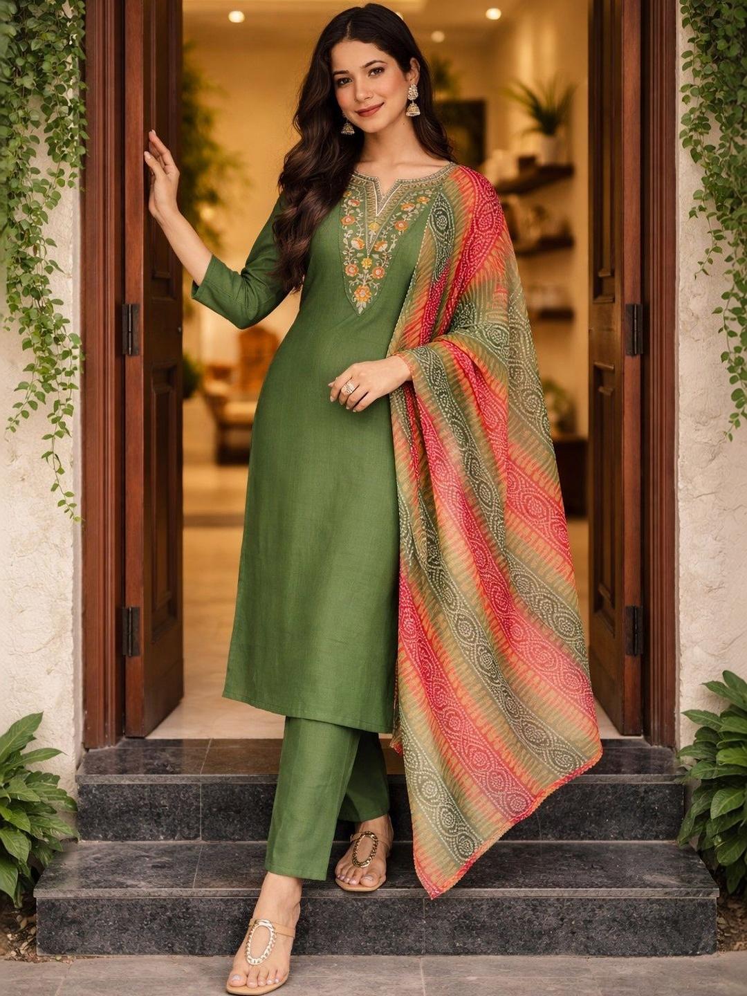 Buy DAMAAR TEXTILE Women Ethnic Motifs Embroidered Regular Thread Work ...