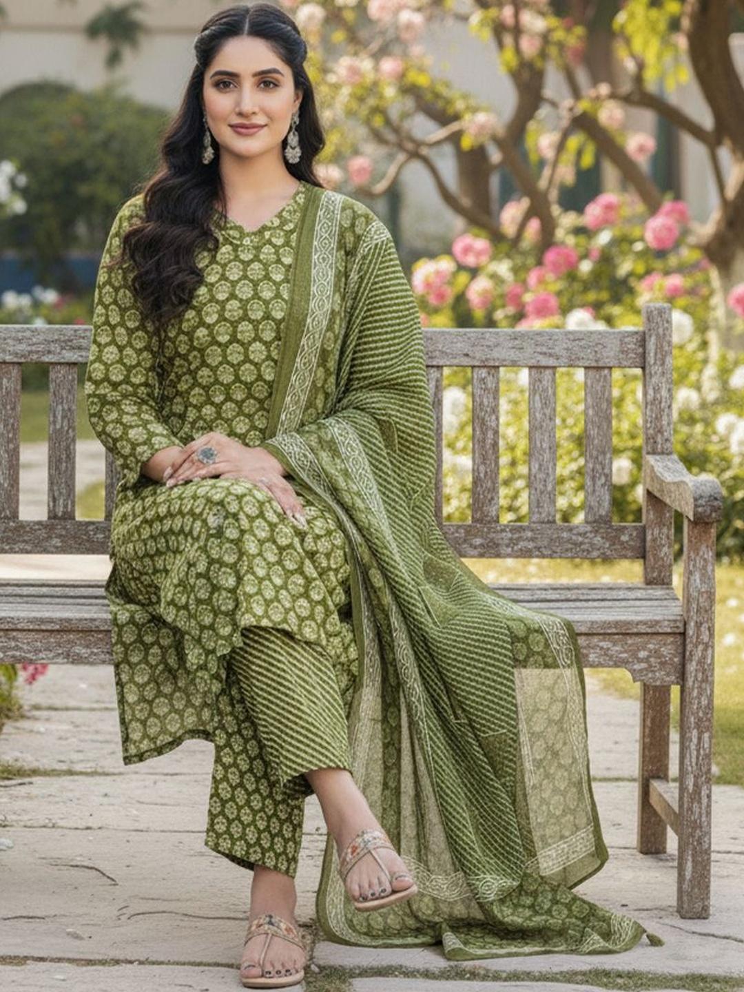 Buy PITRIS Women Ethnic Motifs Printed Regular Kurta With Trousers ...