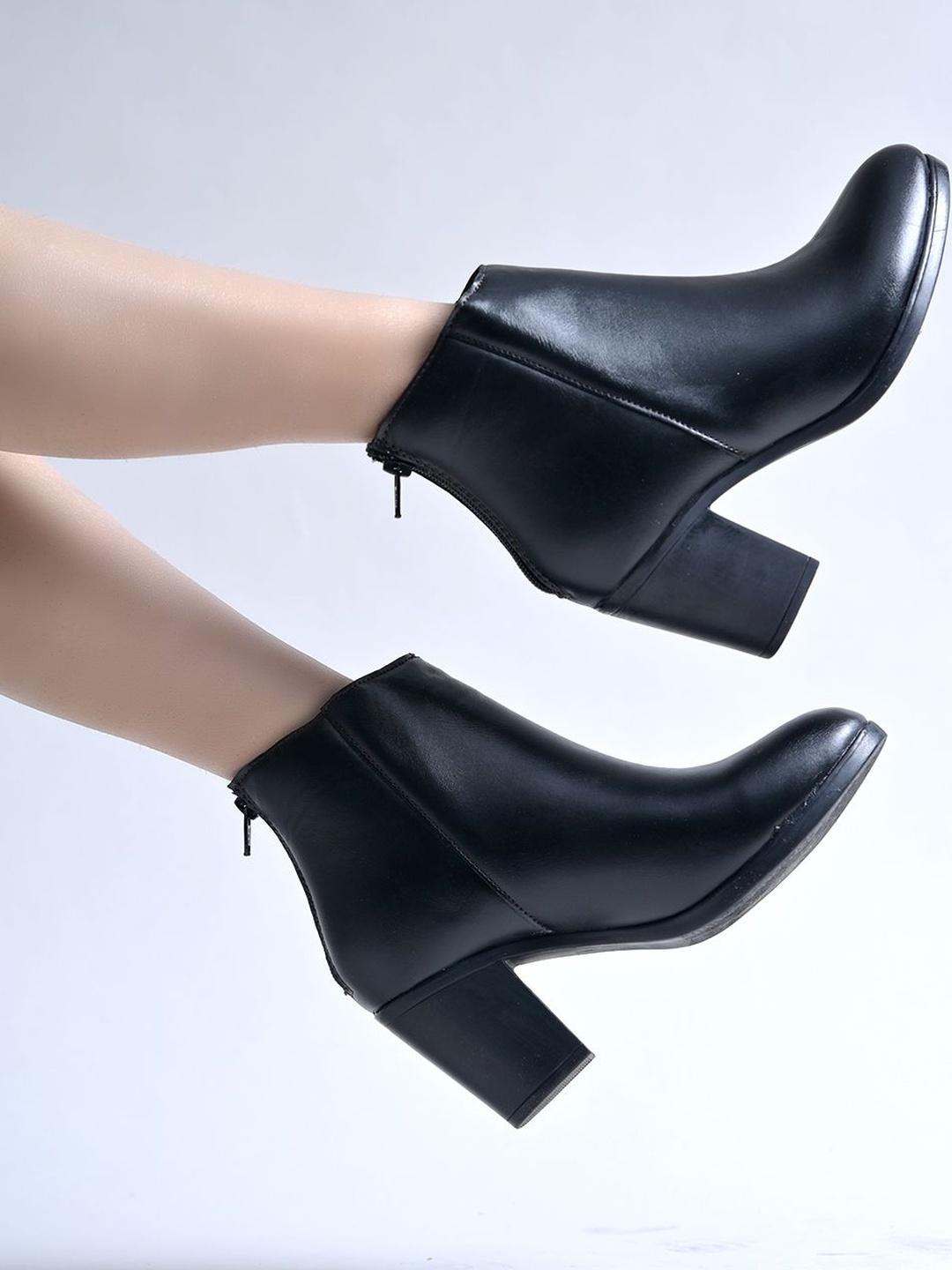 Buy Shoetopia Women Block Heeled Boots - Boots for Women 39685537 | Myntra