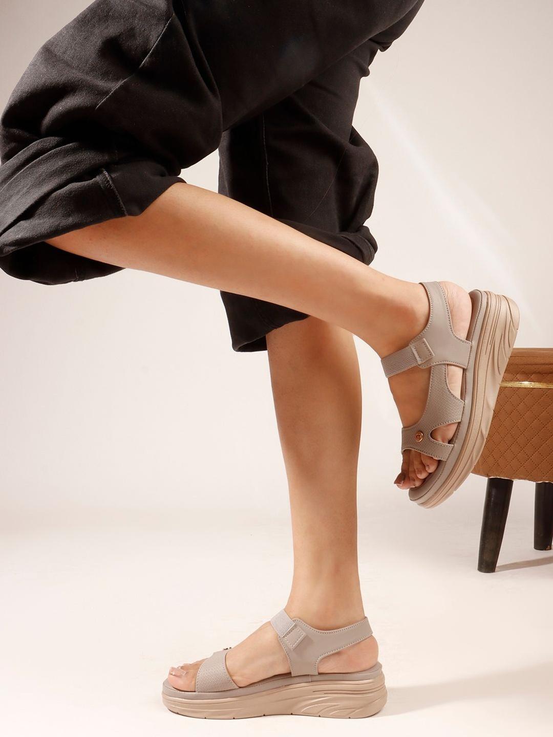 Buy TRIKSY Textured Flatform Sandals - Heels for Women 39694827 | Myntra