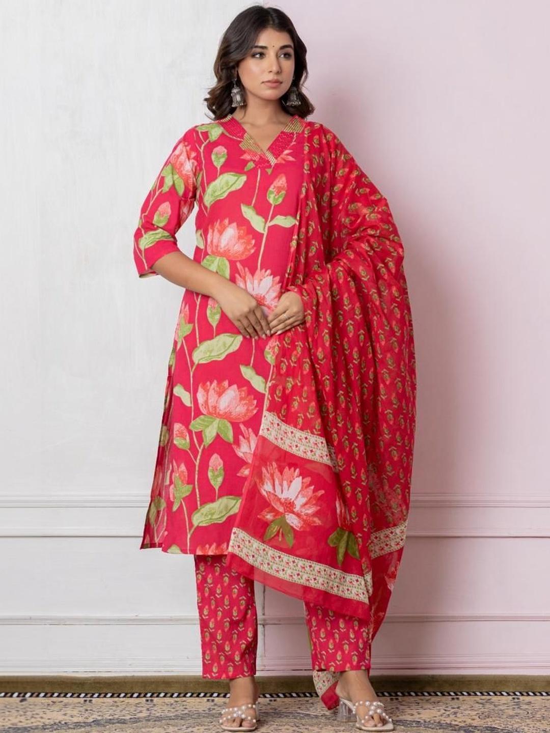 Buy Ek Vastraa Women Floral Printed Regular Pure Cotton Kurta With ...