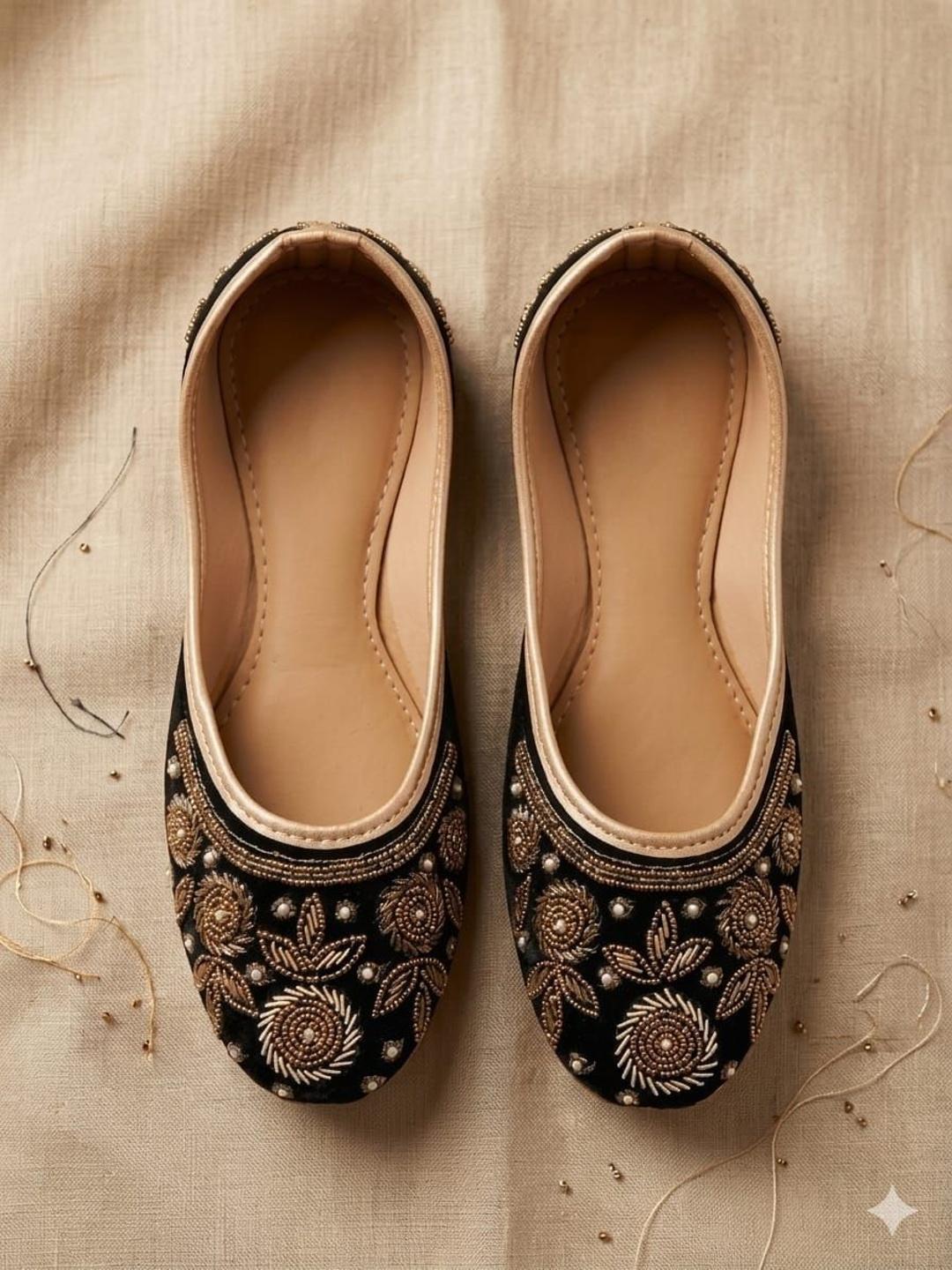 Buy Killer Women Embellished Ethnic Mojaris Flats - Flats for Women ...