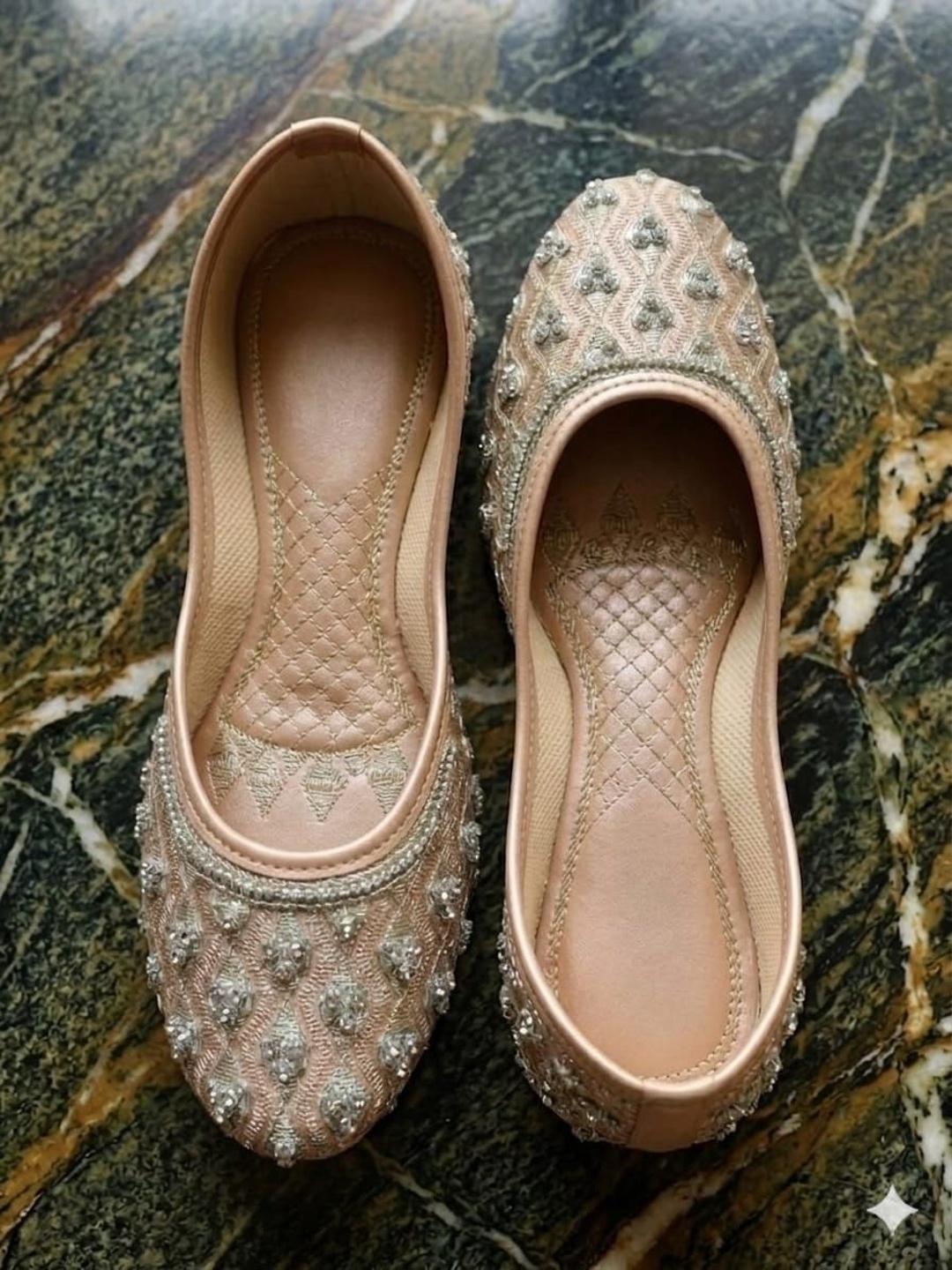 Buy Killer Women Embellished Party Mojaris Flats - Flats for Women ...