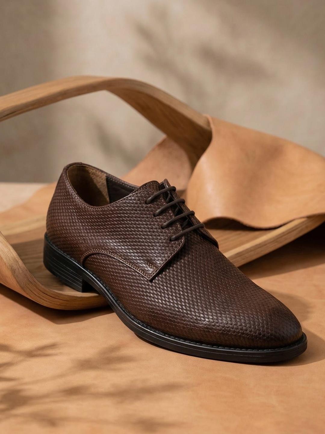 Buy House Of Pataudi Men Textured Round Toe Lace Ups Derbys Formal ...