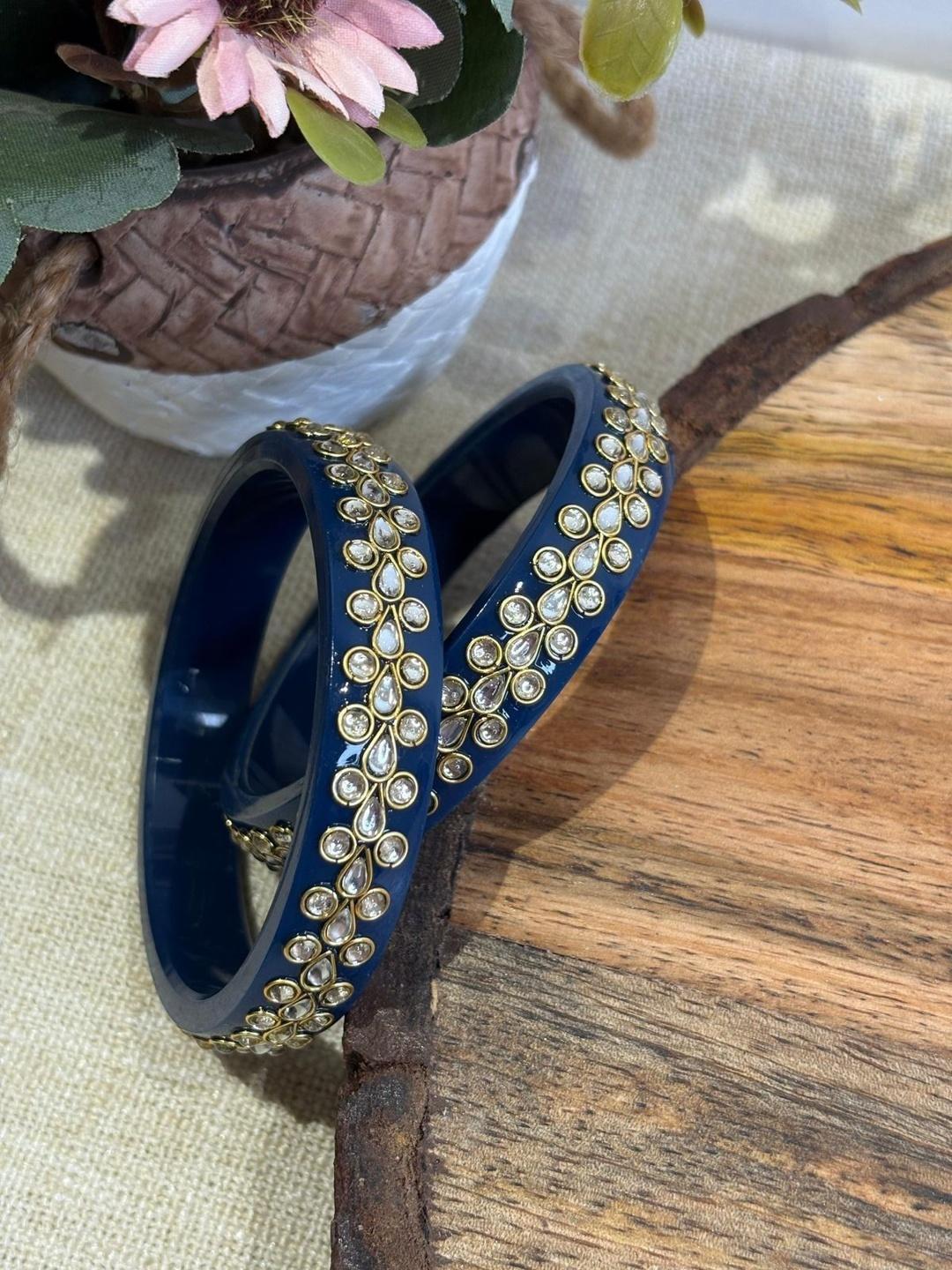 Buy Designbox Jadau Kundan Bangle - Bangle for Women 41793030 | Myntra