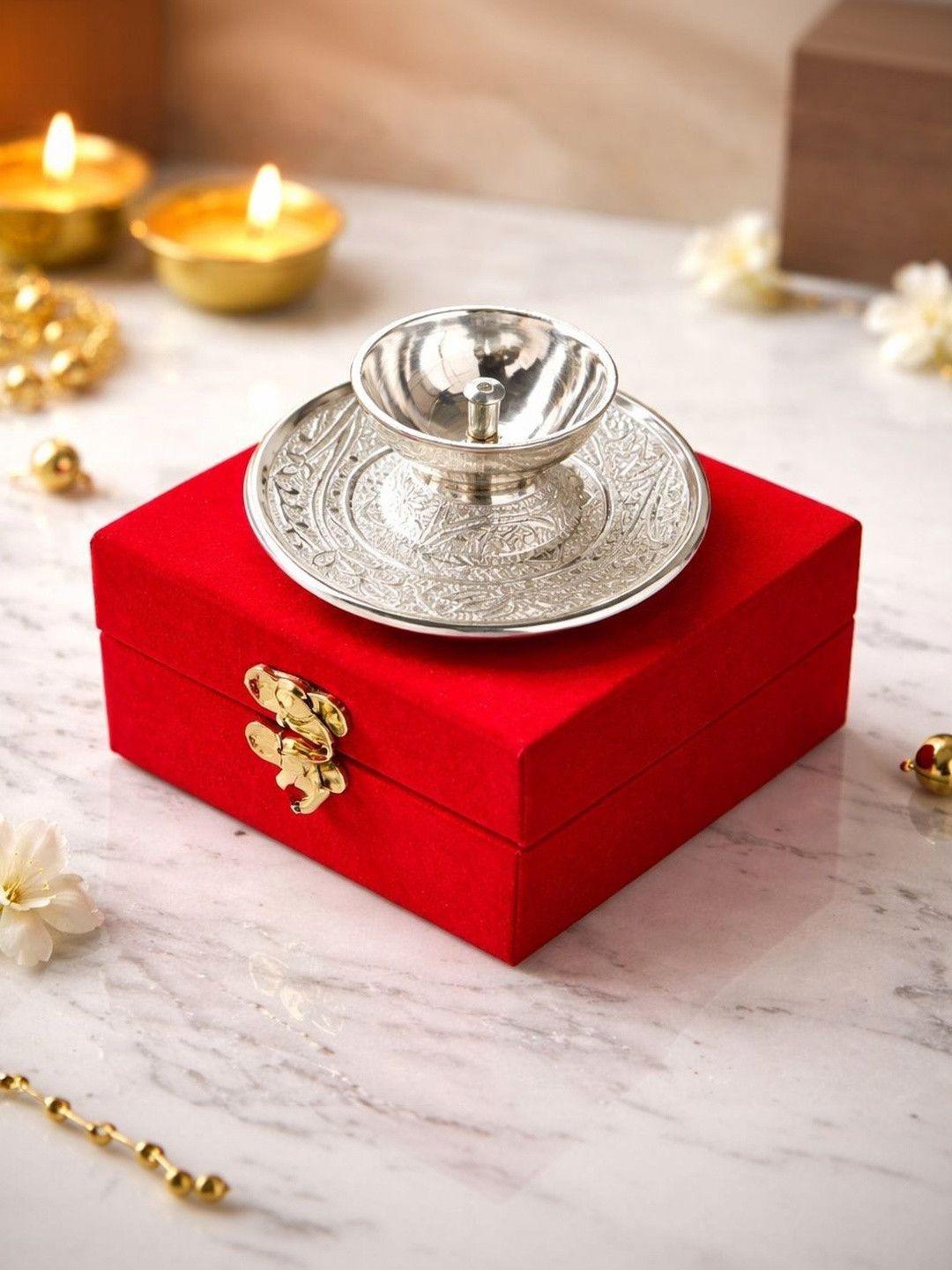 Buy SD CREATIONS Set Of 2 Sliver Plated Diyas - Pooja Essentials for ...
