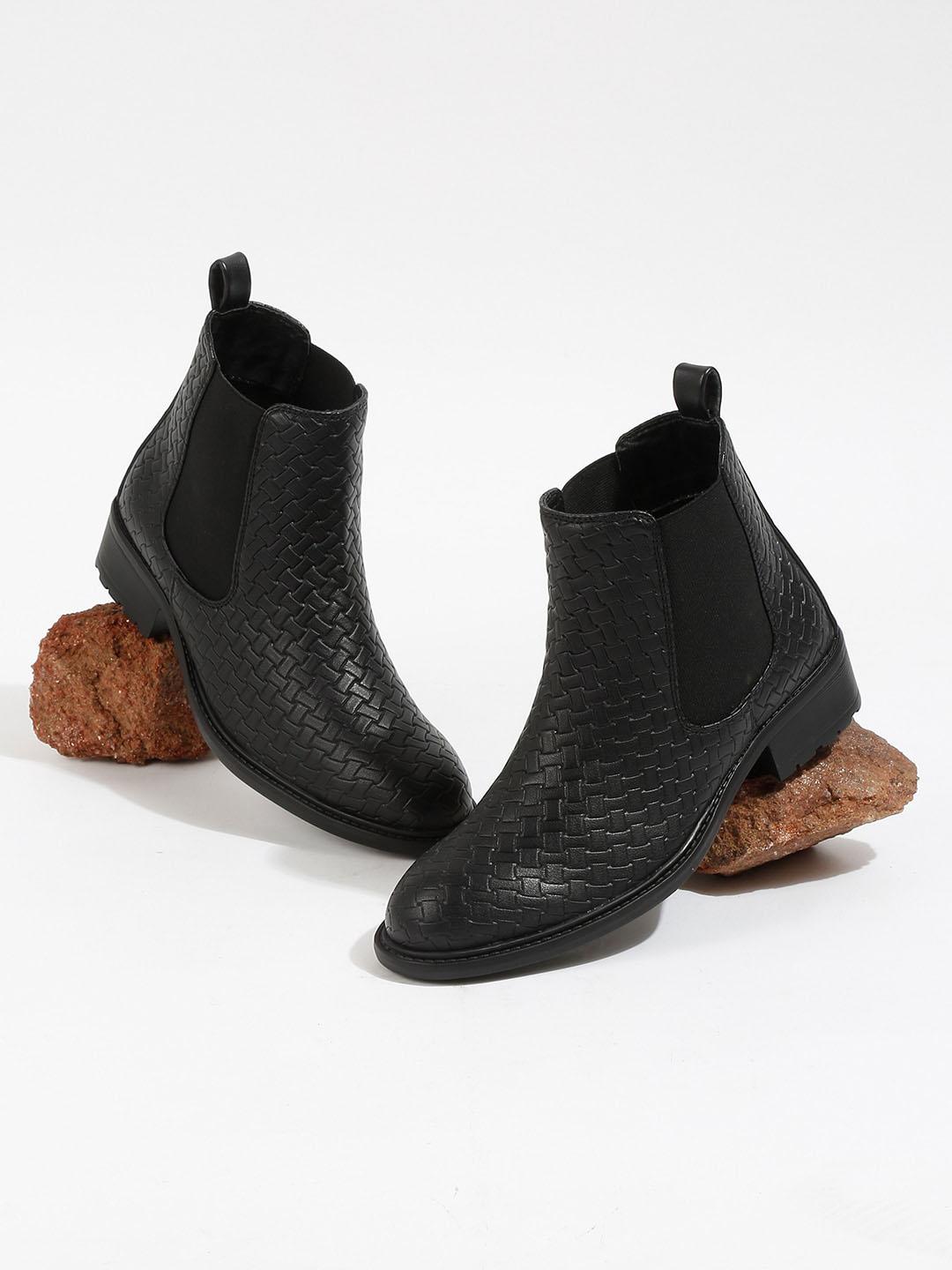 Buy Roadster Women Black Textured Leather Boots - Boots for Women ...