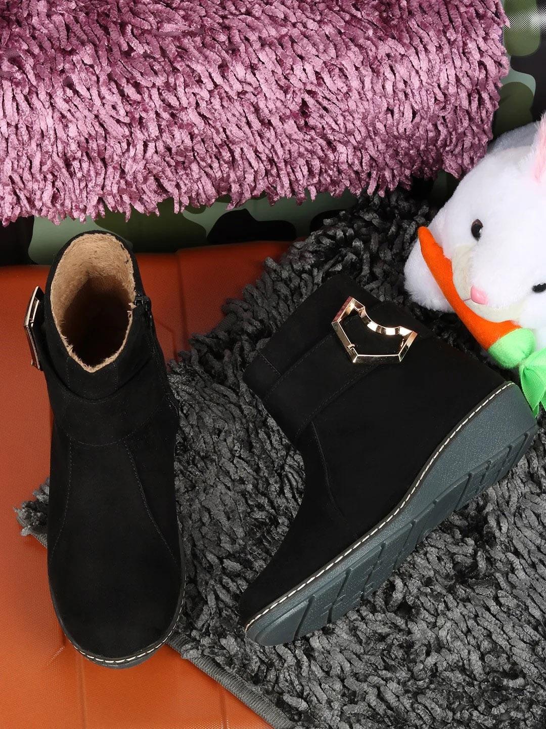 Buy ZAPATOZ Girls Black Suede Boots - Boots for Girls 20896274 | Myntra