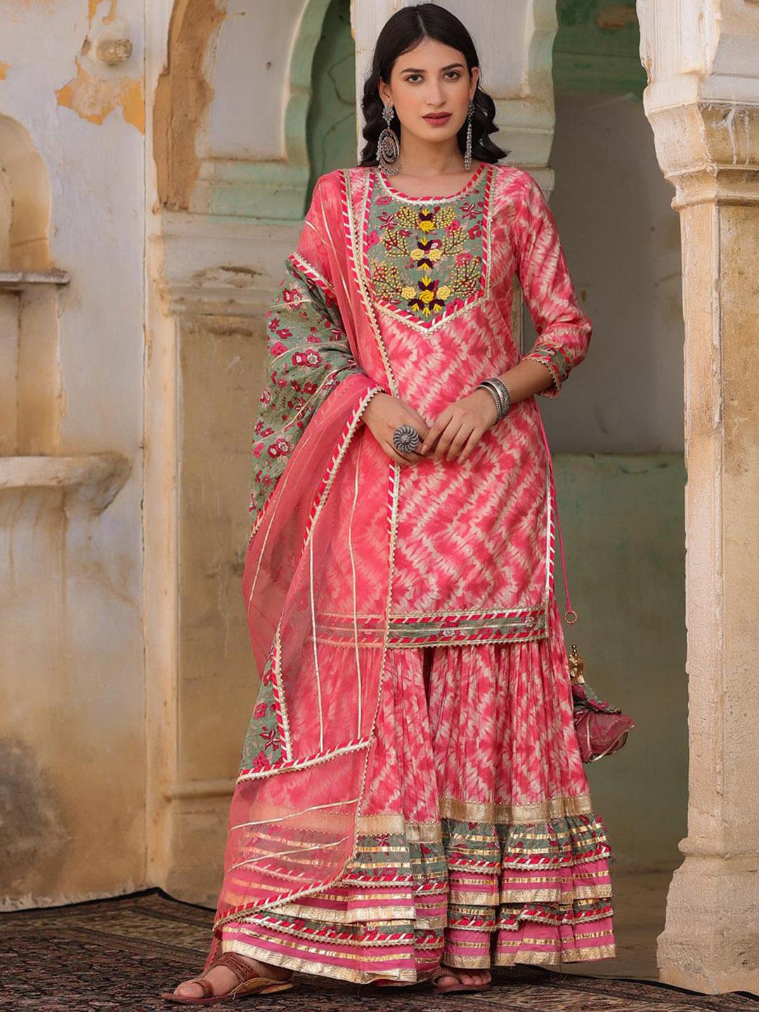 Buy SCAKHI Dyed Panelled Thread Work Pure Silk Kurta With Sharara ...