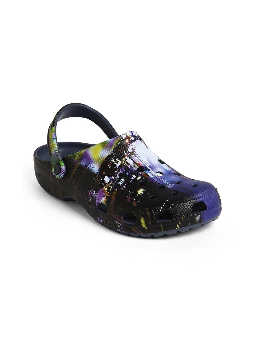 Buy Crocs Printed Croslite Clogs - Flip Flops for Unisex 23526556 | Myntra