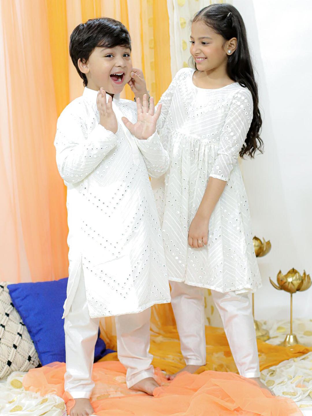 Buy VASTRAMAY Girls Embroidered Regular Mirror Work Kurta With Churidar ...