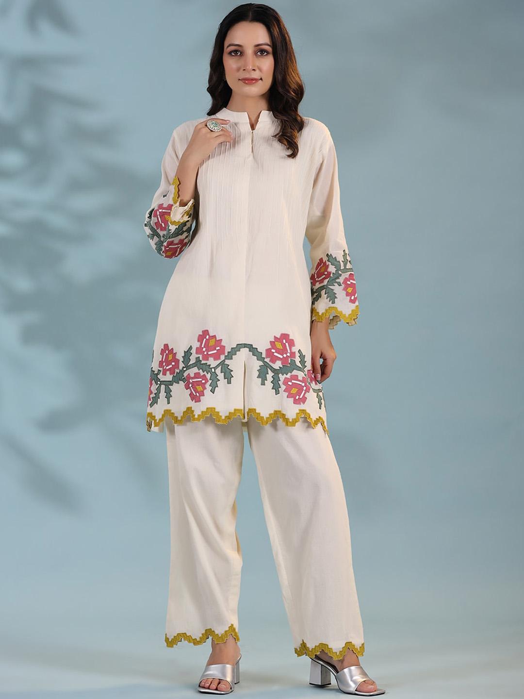 Buy PRATAP SONS Pure Cotton Cutwork Applique Embroidered Tunic With ...