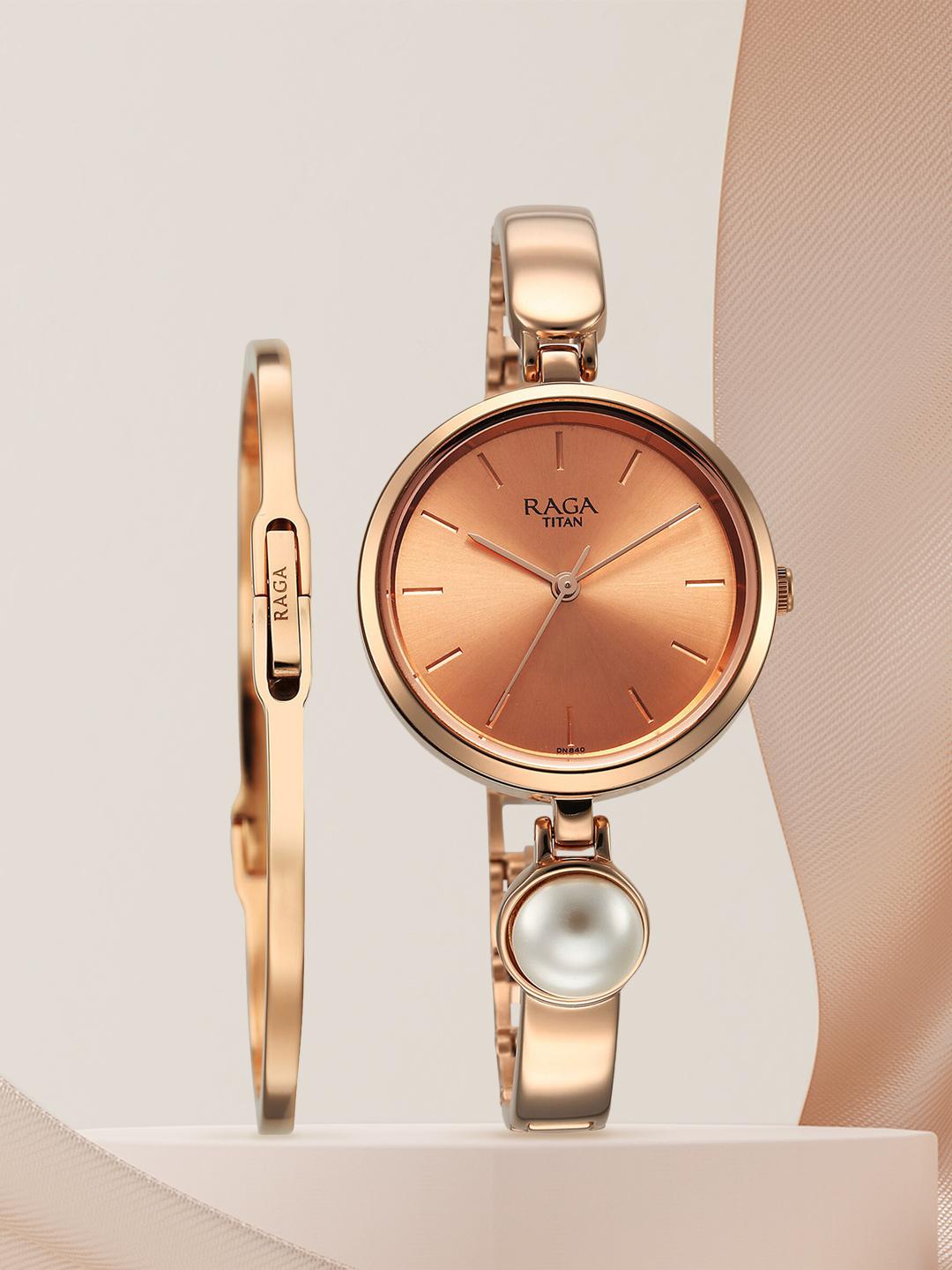 Buy Titan Women Water Resistance Analogue Watch Gift Set 2720WM01F ...