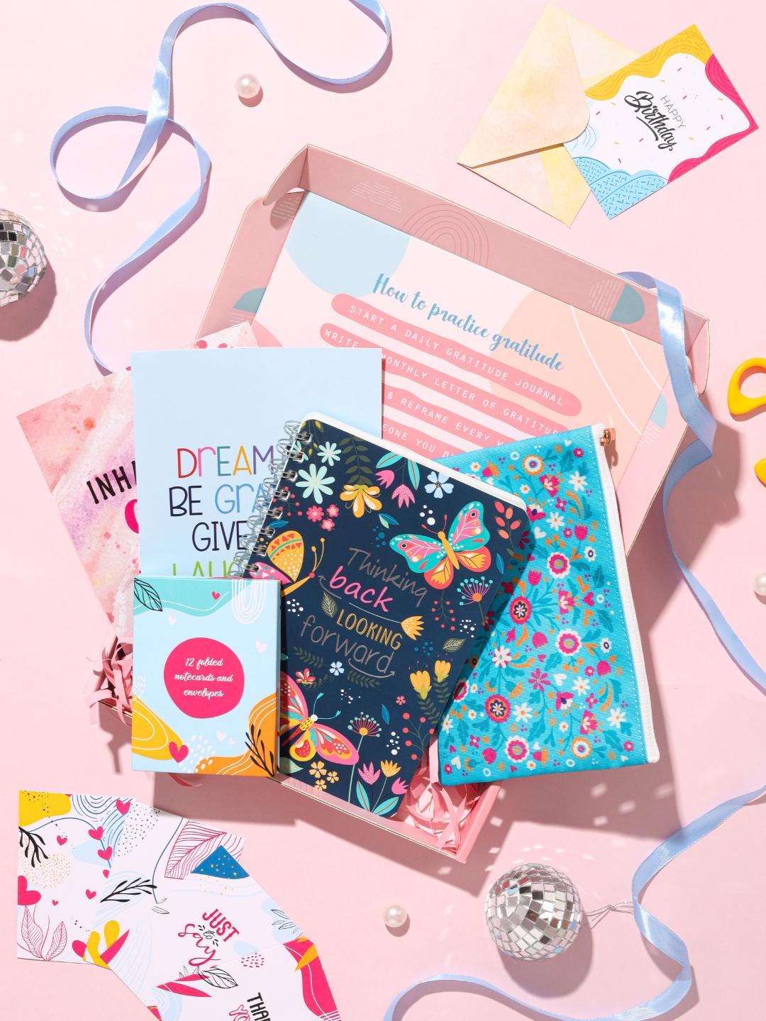 Buy Doodle Printed Undated Planner Gift Set In Festive Box - Stationery ...